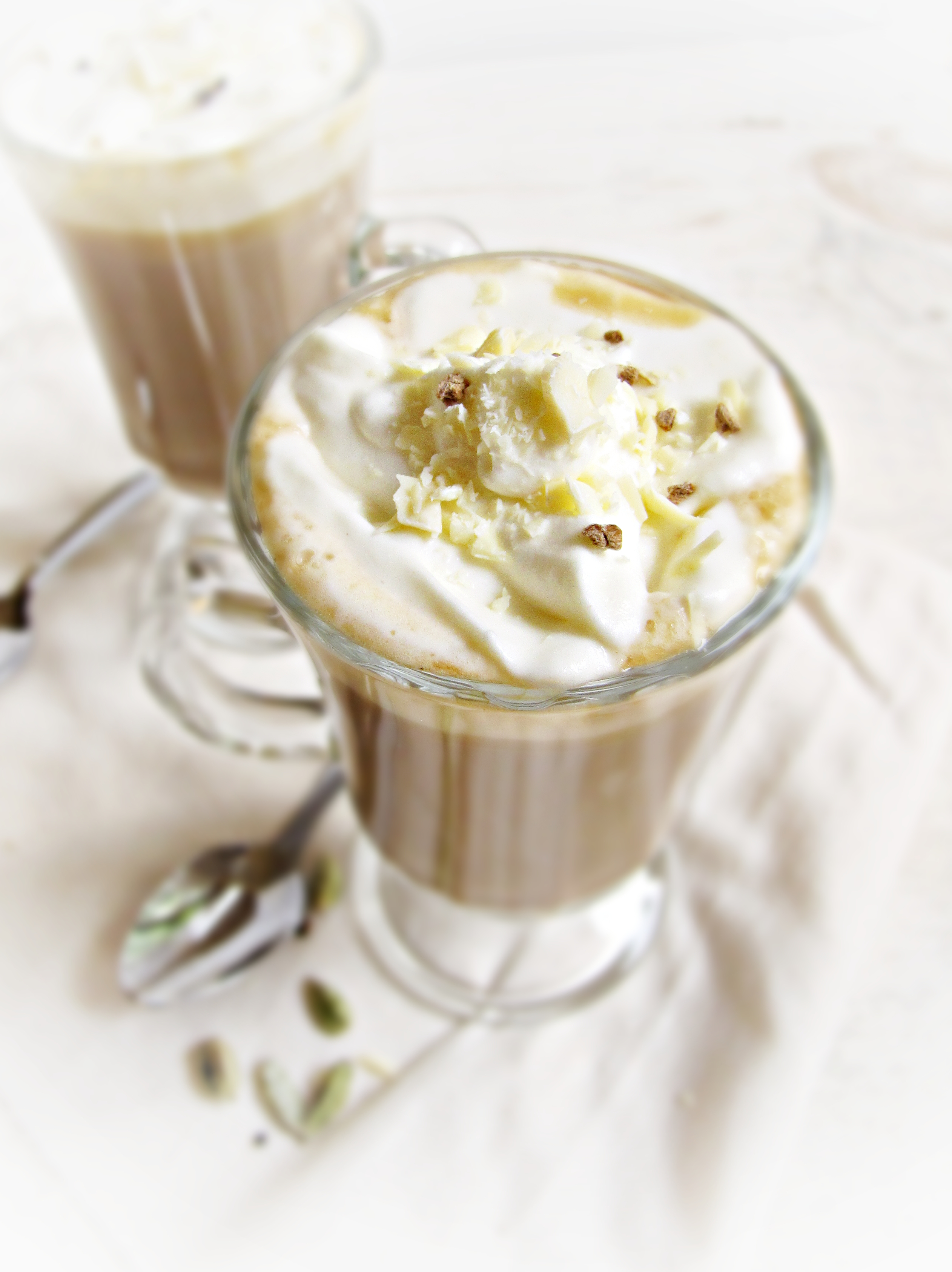 White Chocolate Lattes - Dining and Cooking