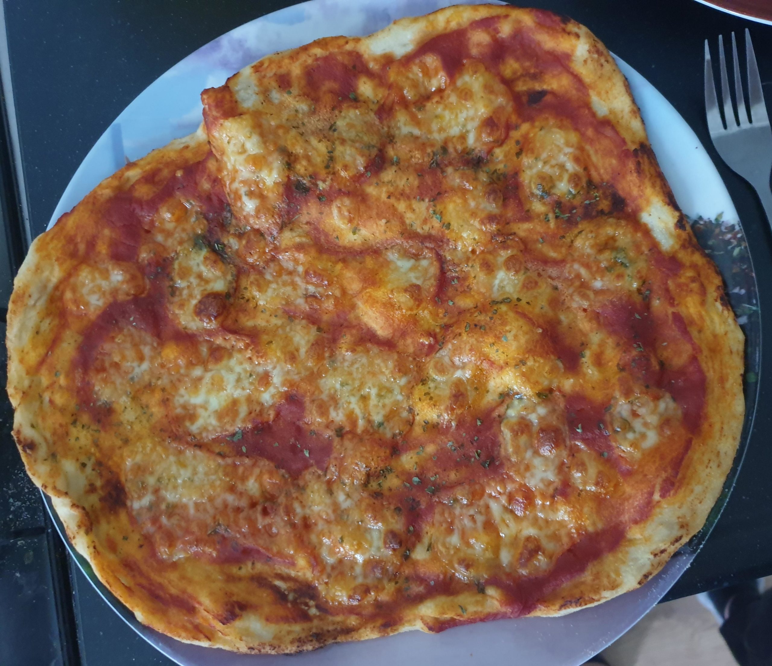 Made this lovely full sized pizza for only 778 calories! Recipe in ...
