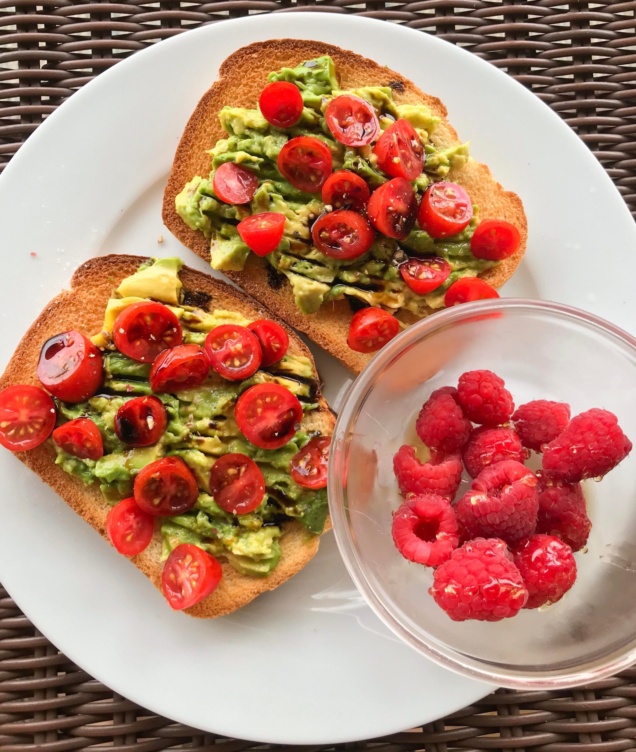 Avo toast with balsamic 🤠 - Dining and Cooking