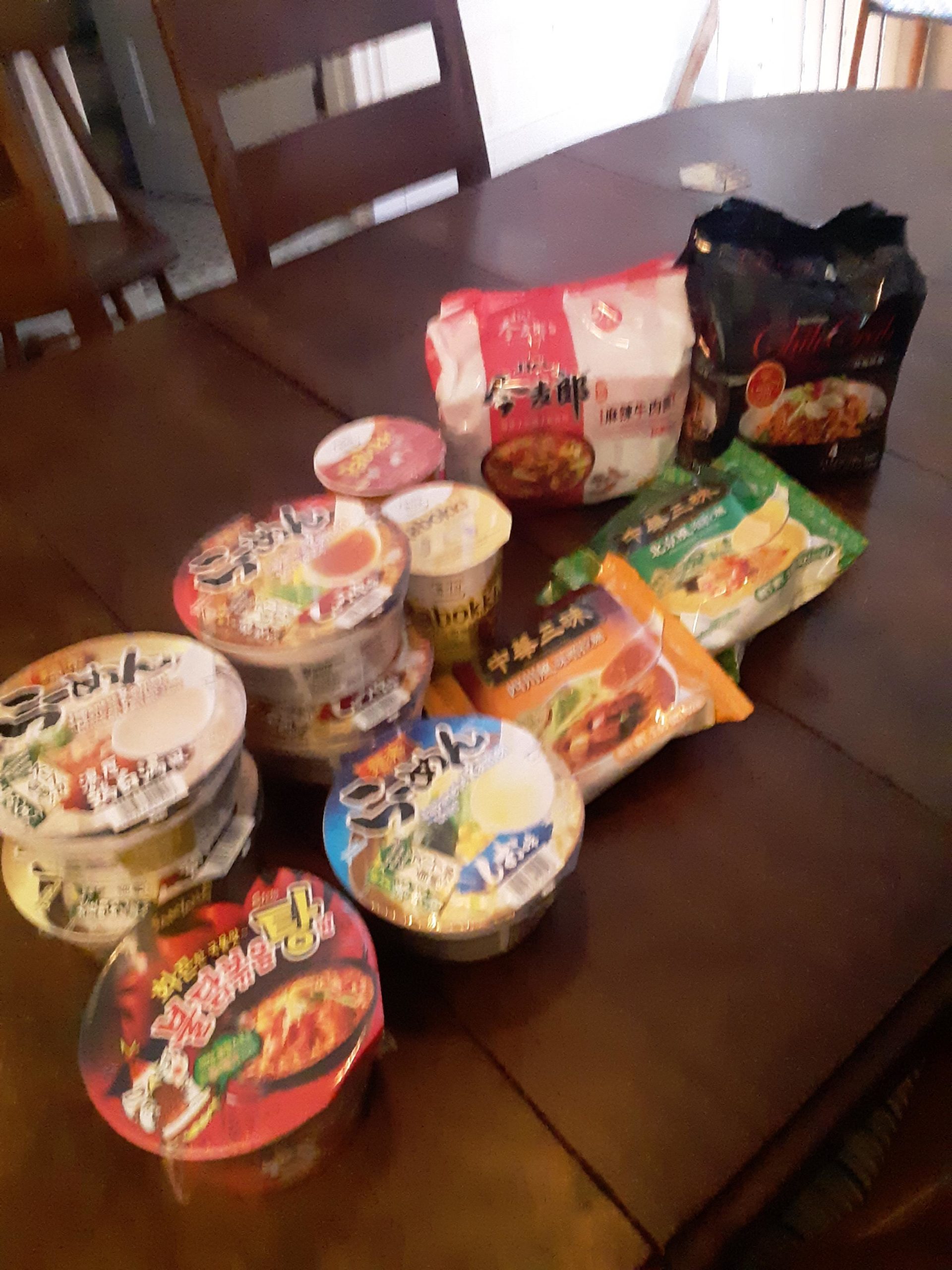 Black Garlic Oil Ramen with Negi and Moyashi Overload! - Dining and Cooking