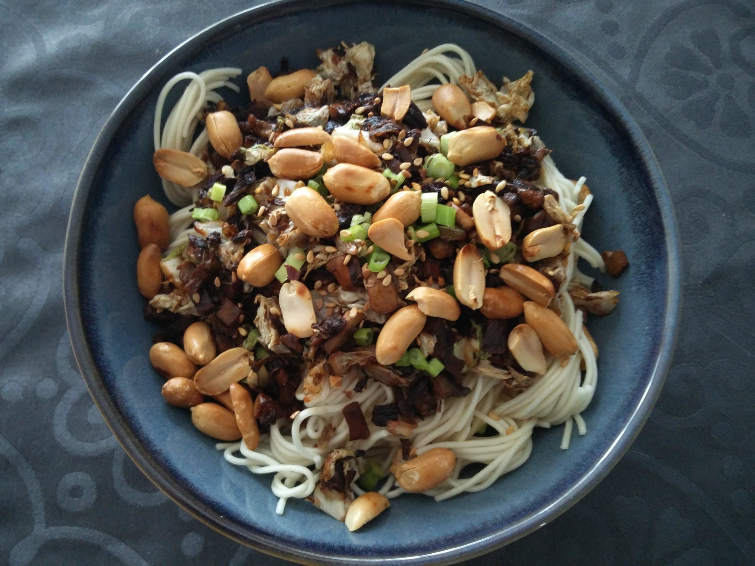 Dan Dan Noddles - Dining and Cooking