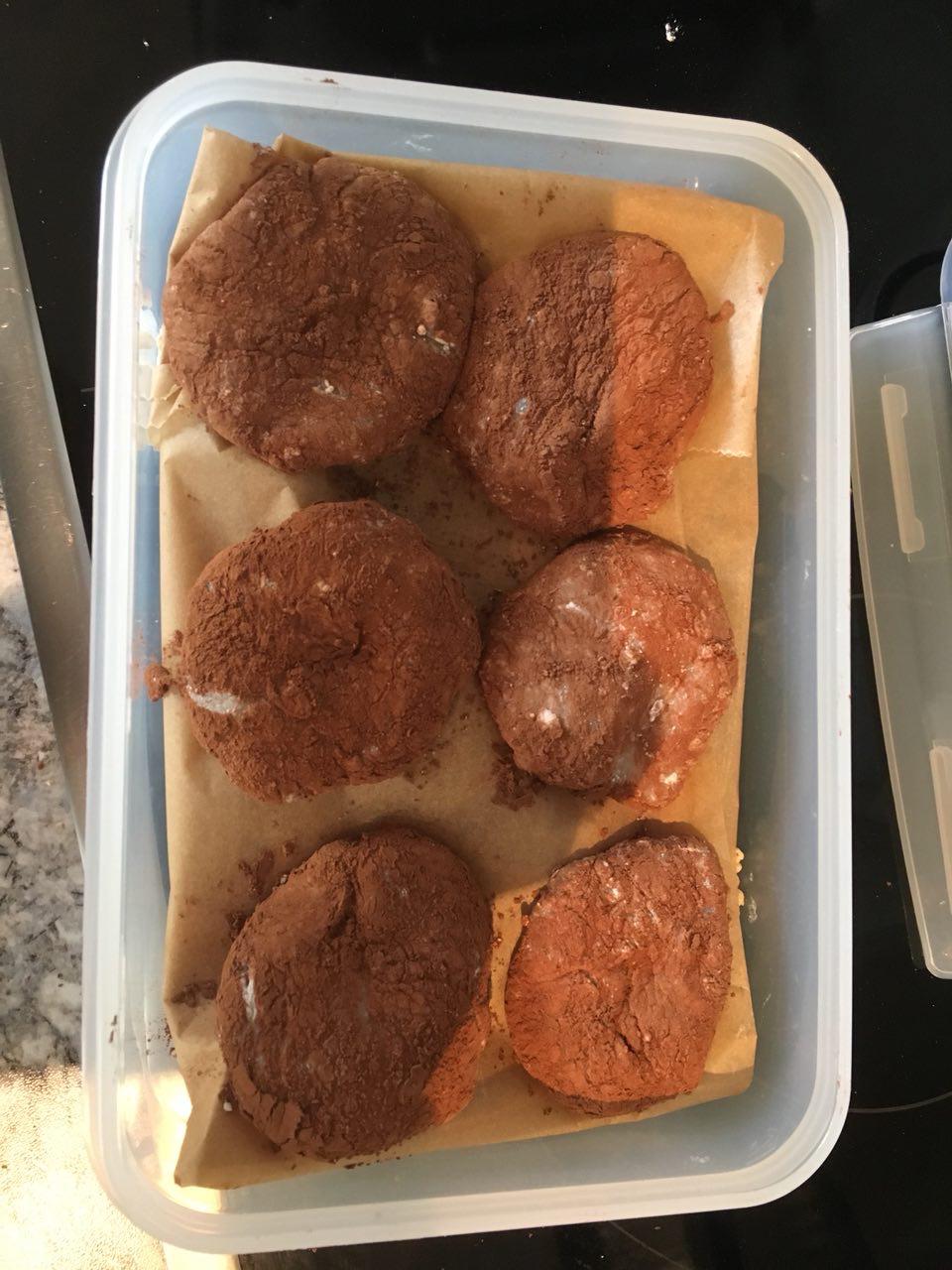 Second attempt of Mochi with cacao and Nutella filling.Any tips to get ...