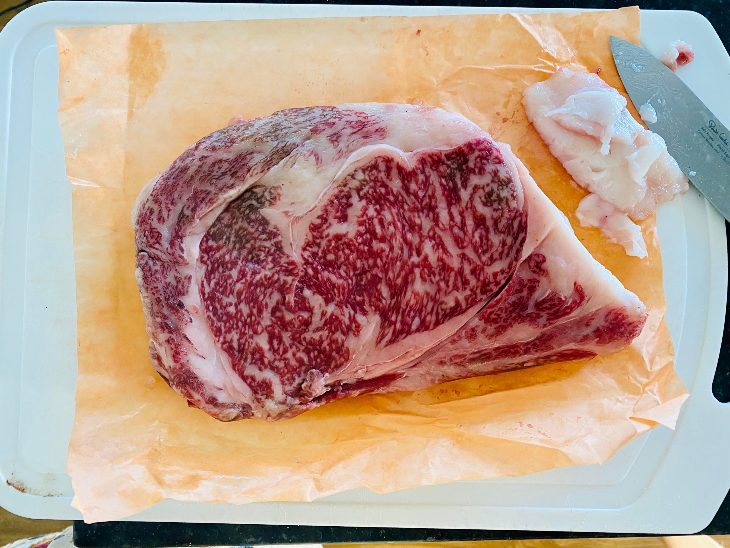 This is what 1kg of A5 Kobe steak looks like. What did it taste like ...