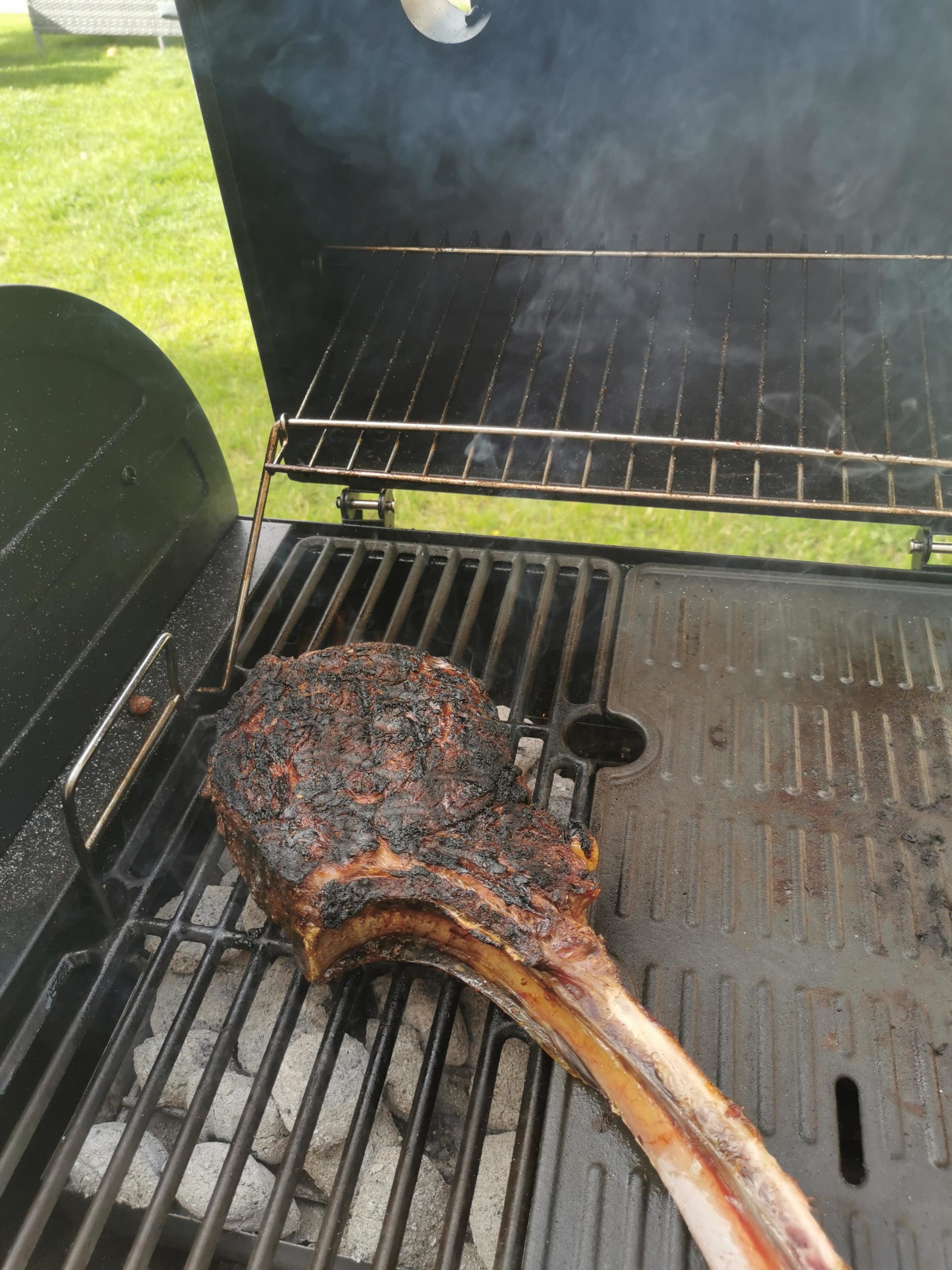 First ever tomahawk 🤤 - Dining and Cooking