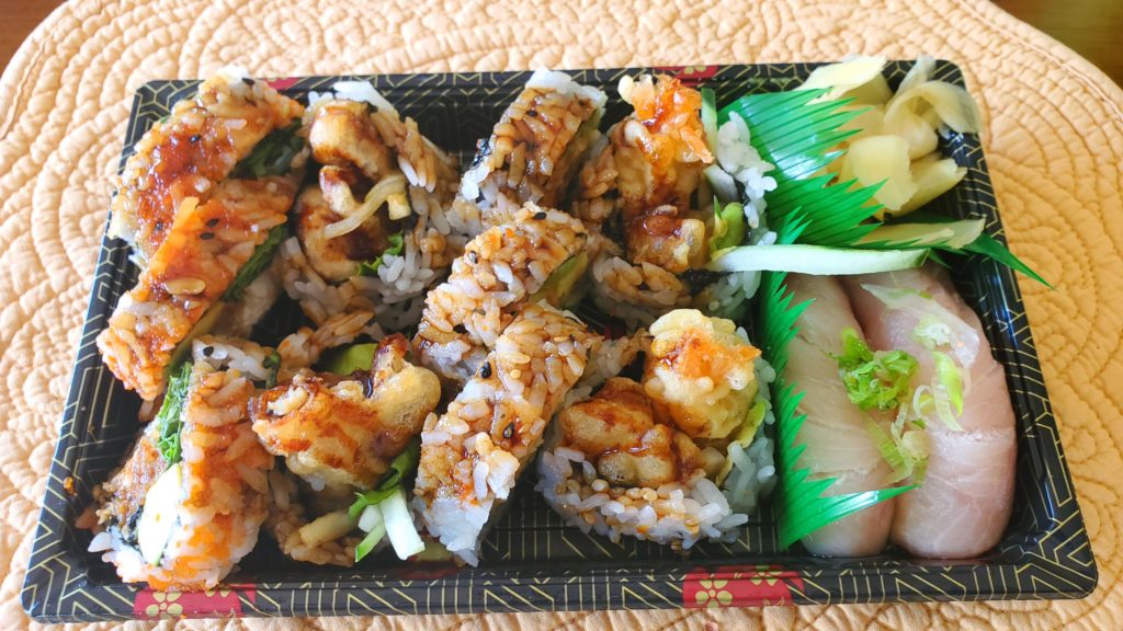 Haven’t had sushi is so long! I missed it. - Dining and Cooking