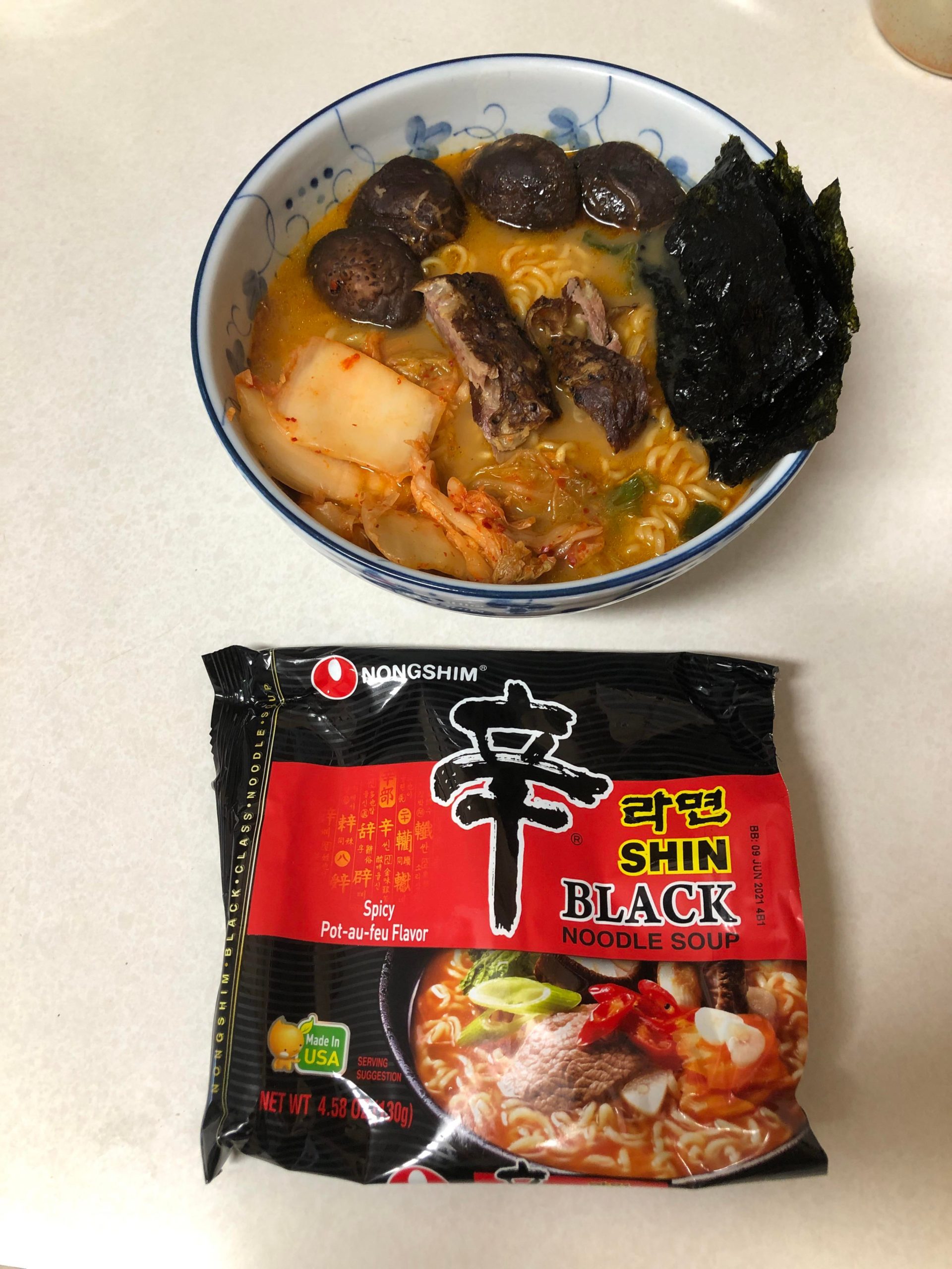 ROTD: 14 Aug 2020 St. Louis BBQ Shin Black Ramyun - Dining and Cooking