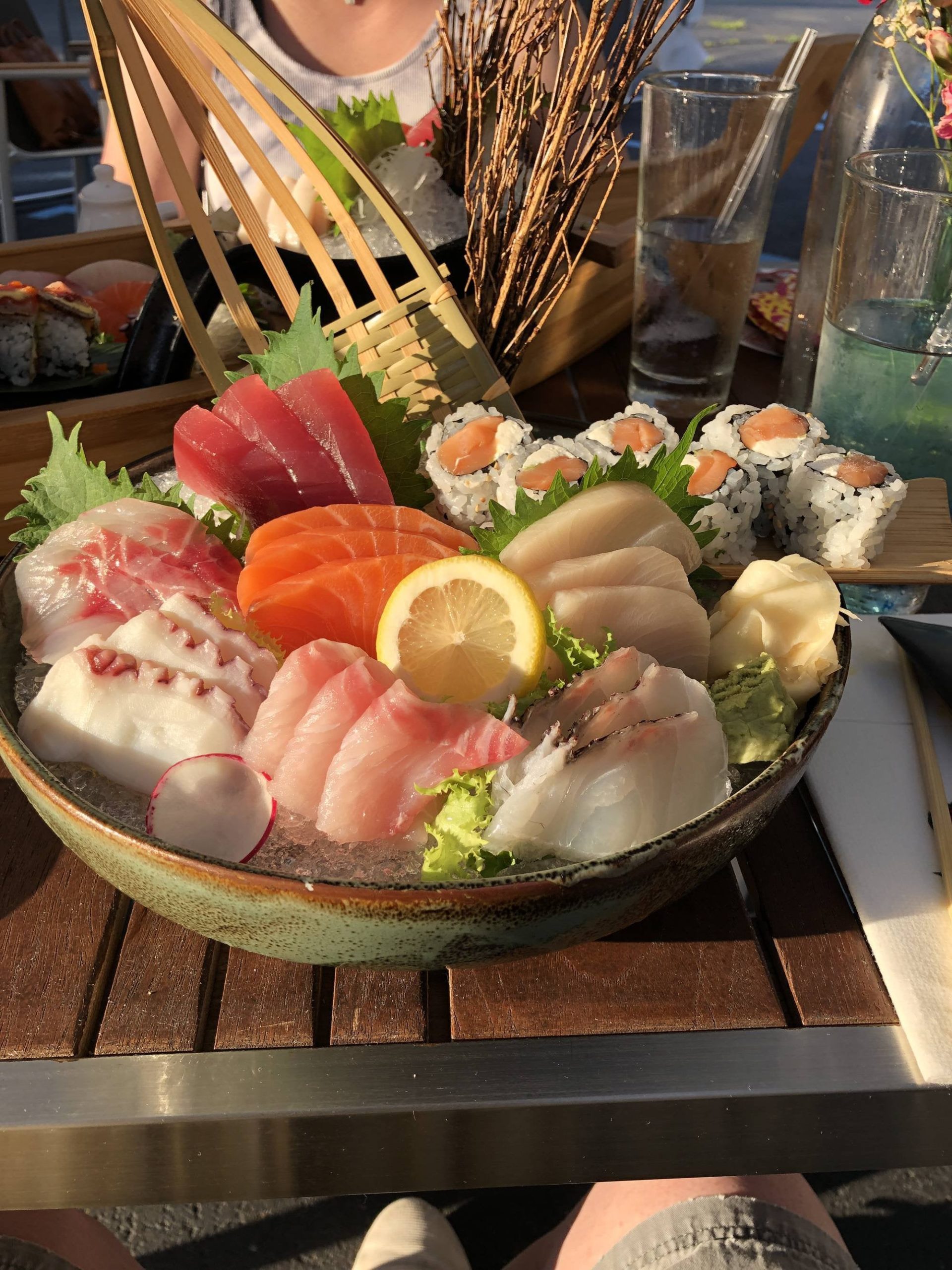 Sashimi under the tent - Dining and Cooking