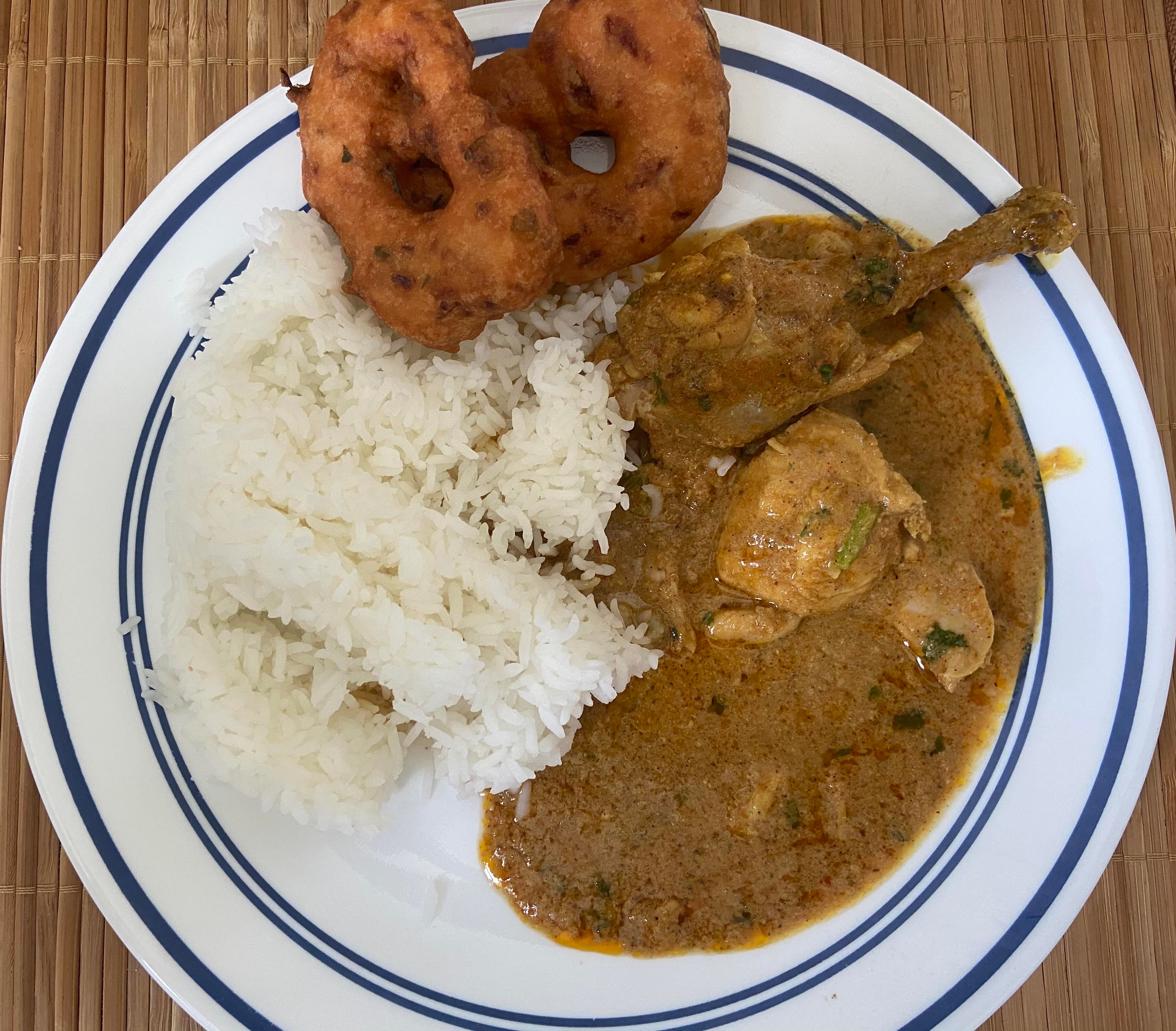 Telangana chicken curry and crispy vada (South Indian Dish) - Dining ...