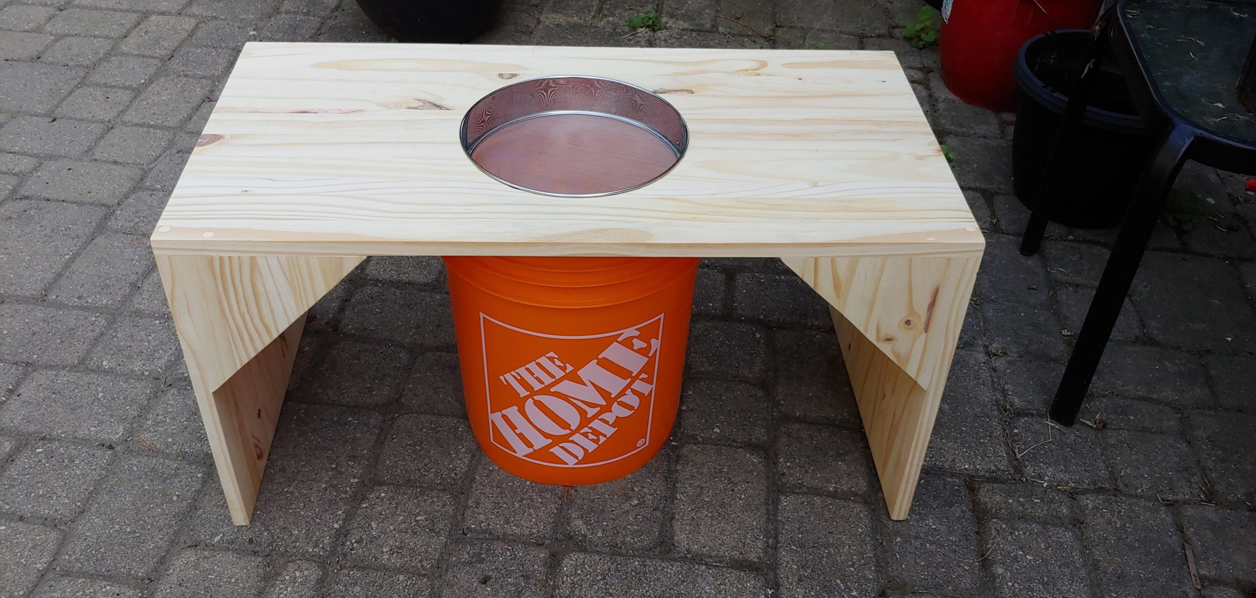 Made a vibration table for my flour sieve. An orbital sander produces ...