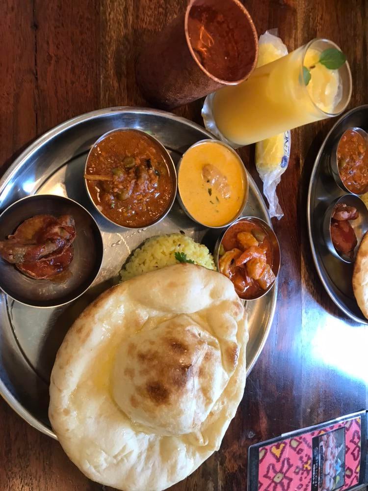 Indian Curry shop in Chiba is 🔥 (feat. Mango Parfait) - Dining and Cooking