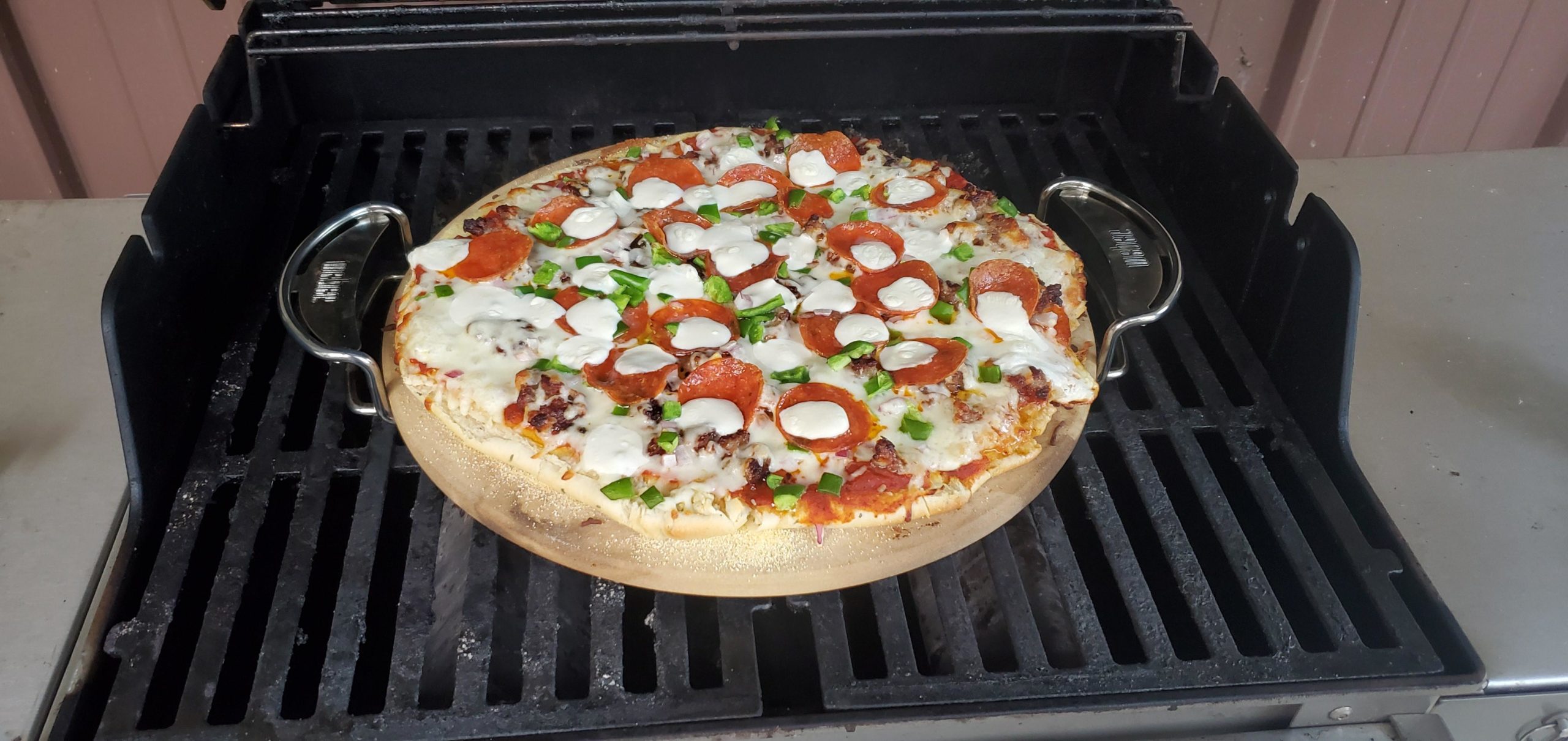 Second pizza weekend in a row - Dining and Cooking