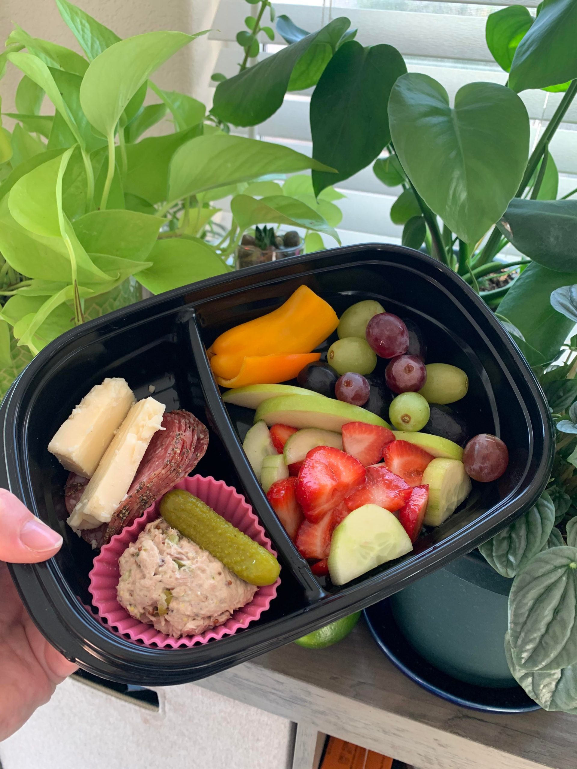 The mini pickle is what really does it for me (~400 cals) - Dining and ...