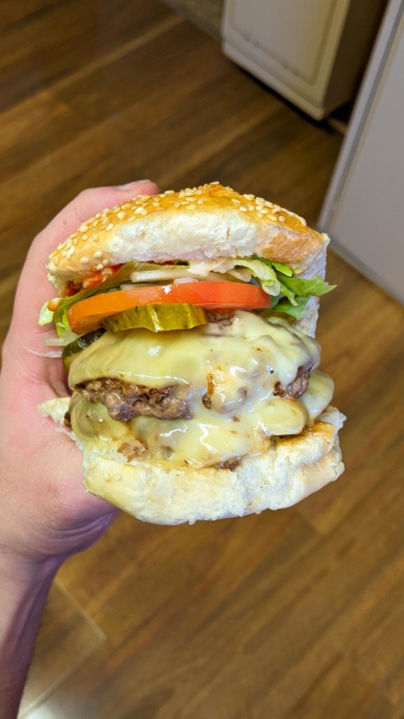 Guacamole burger without a bun. I know ... Some of us are sor'ta chunky ...