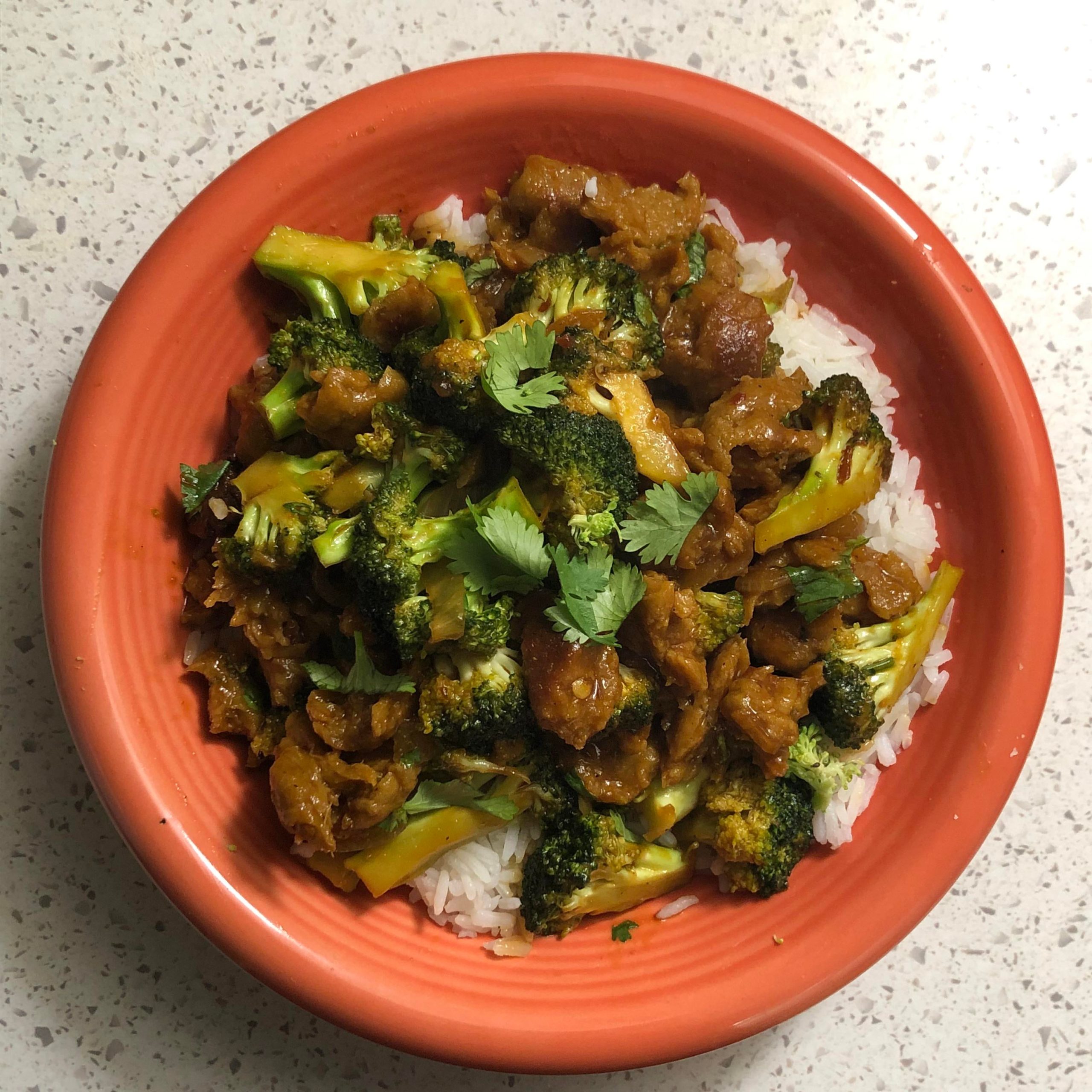 spicy ginger broccoli & seitan 🤤 - Dining and Cooking
