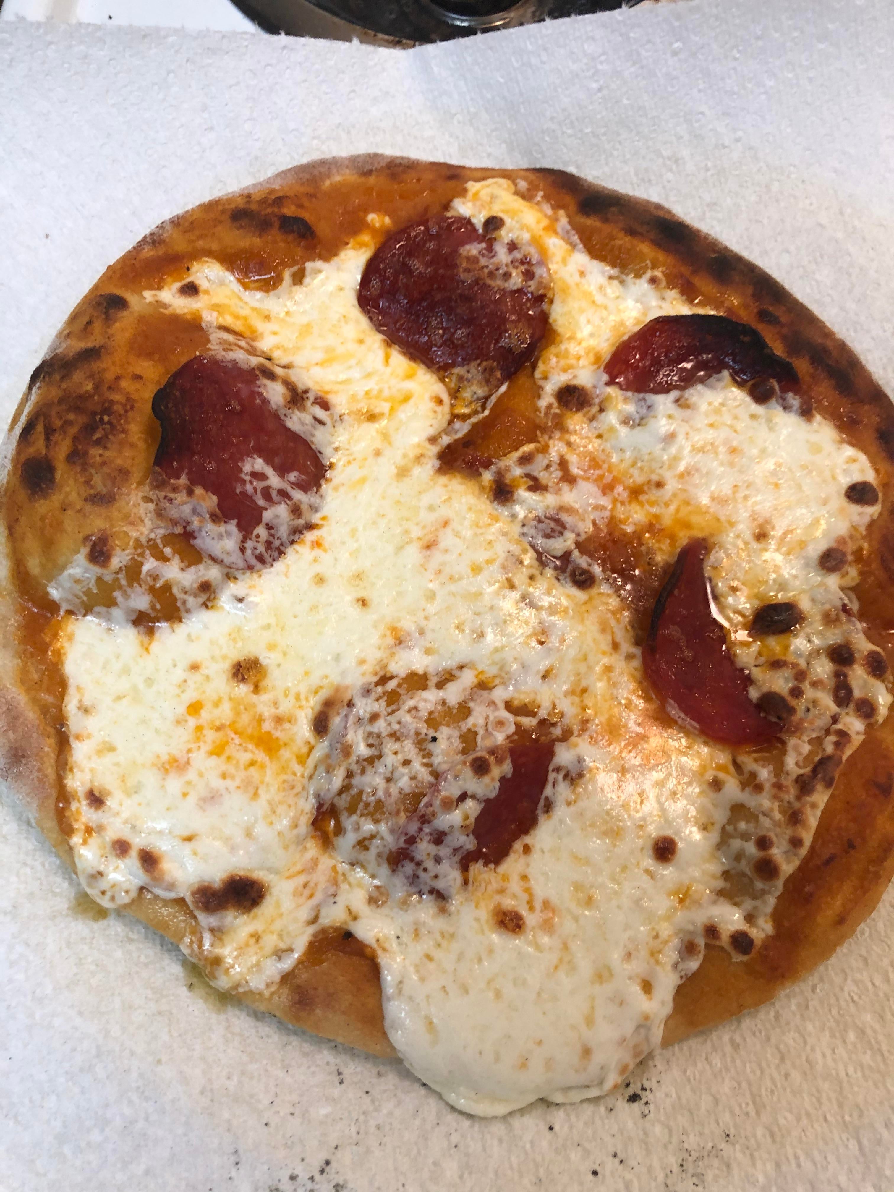 Super cheesy spicy garlic buffalo pizza with pepperoni - Dining and Cooking