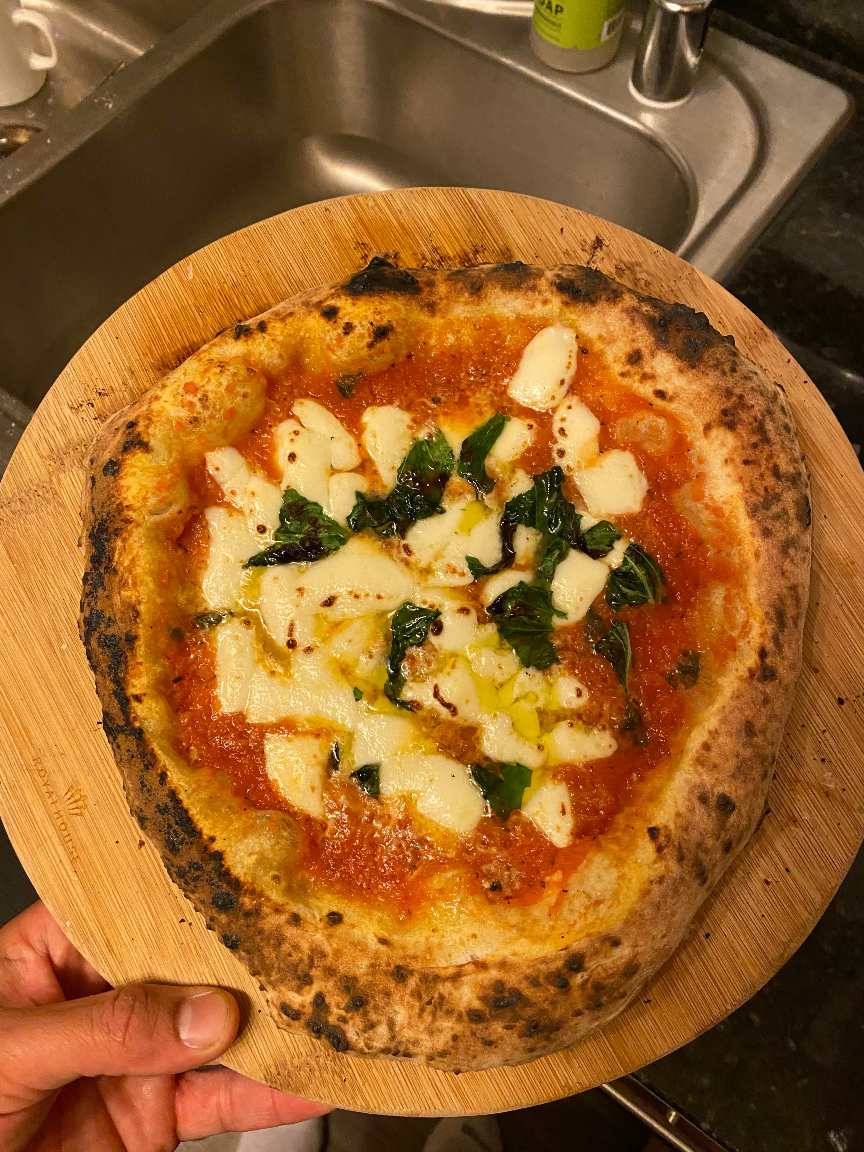 100 pizzas later I finally made a good one - Dining and Cooking