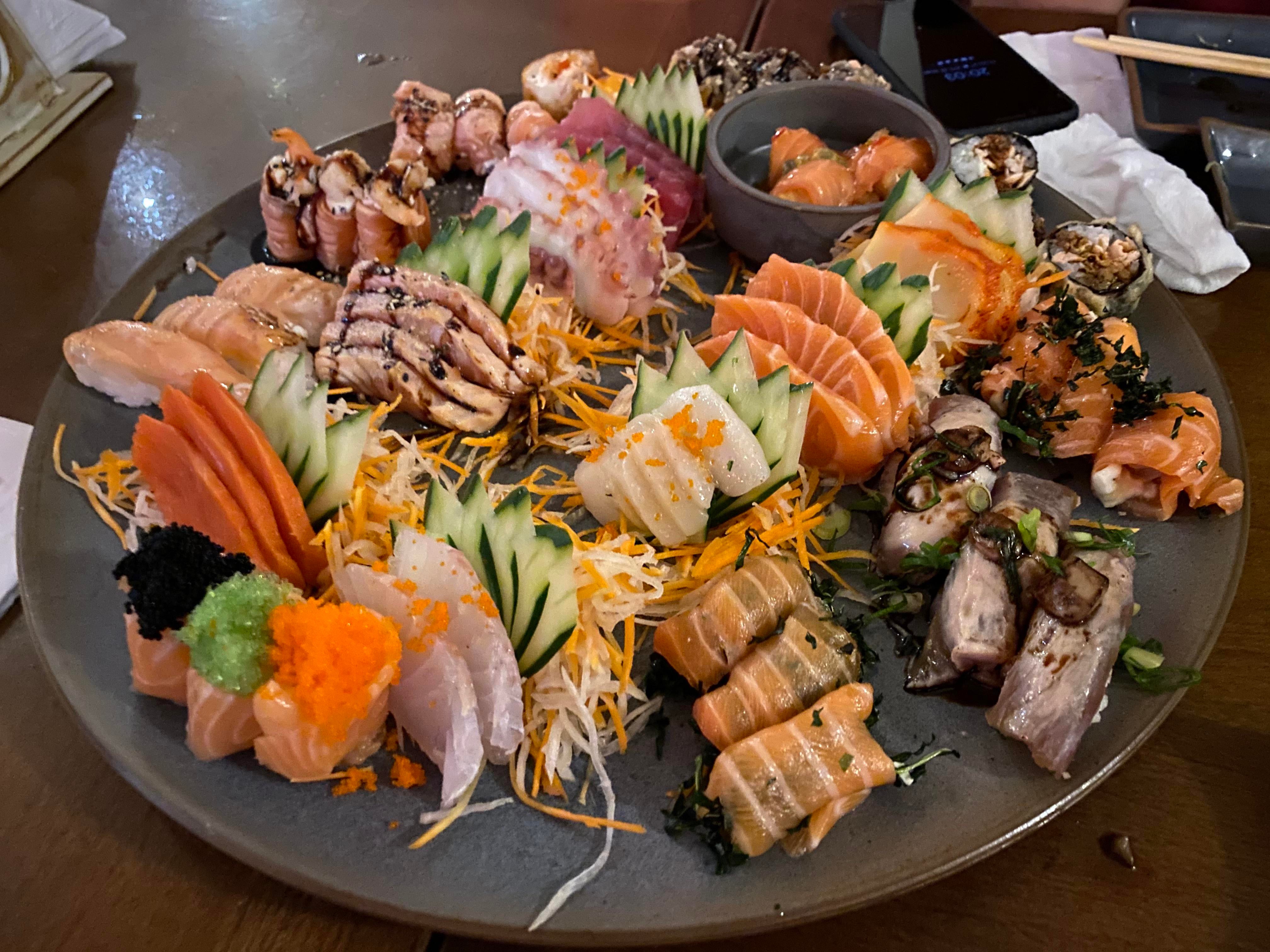 Ate in my favorite sushi place yesterday. Amazing! - Dining and Cooking