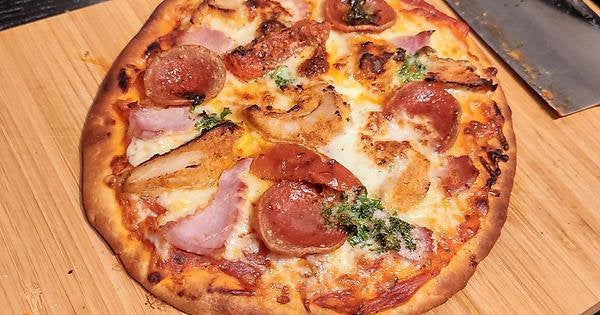 Chicken, ham, & pepperoni with garlic butter. - Dining and Cooking