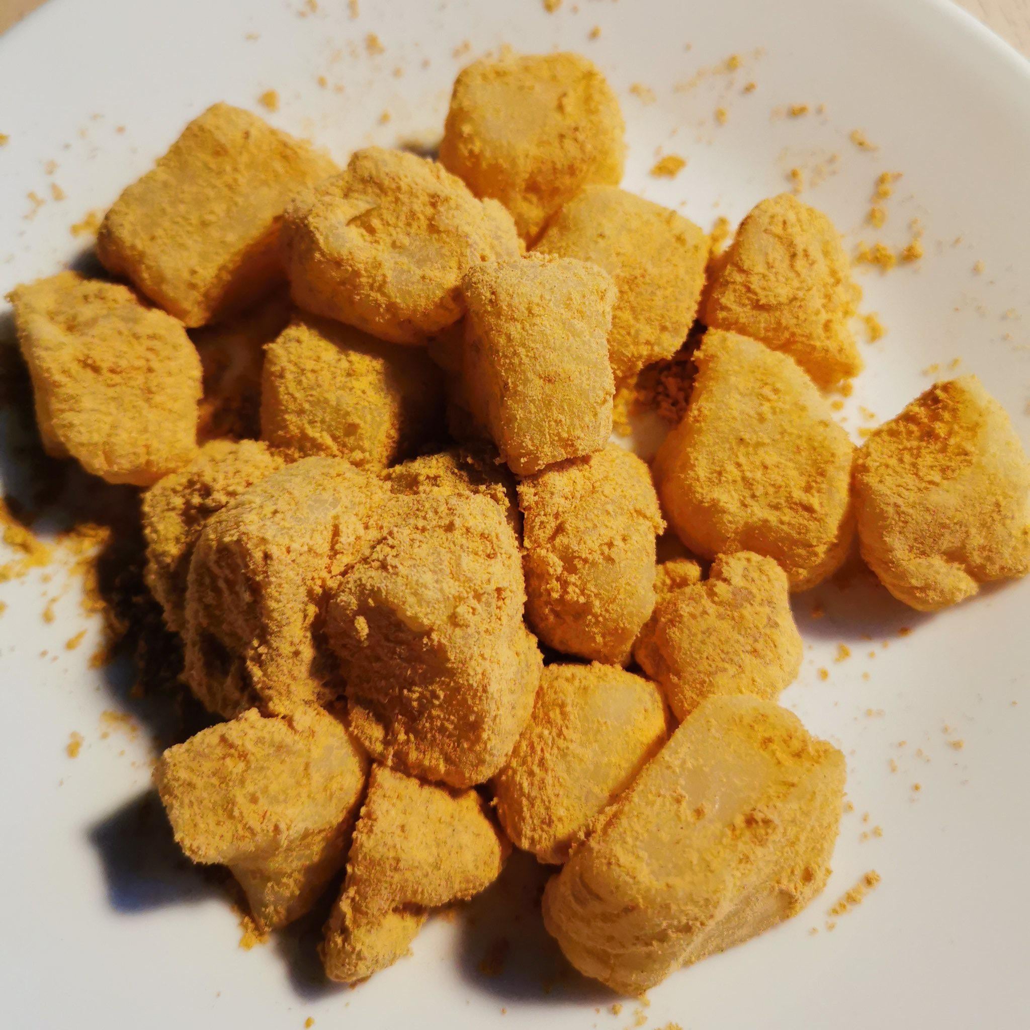 Tried my hand at making injeolmi (sweet rice cakes). It was tasty and ...