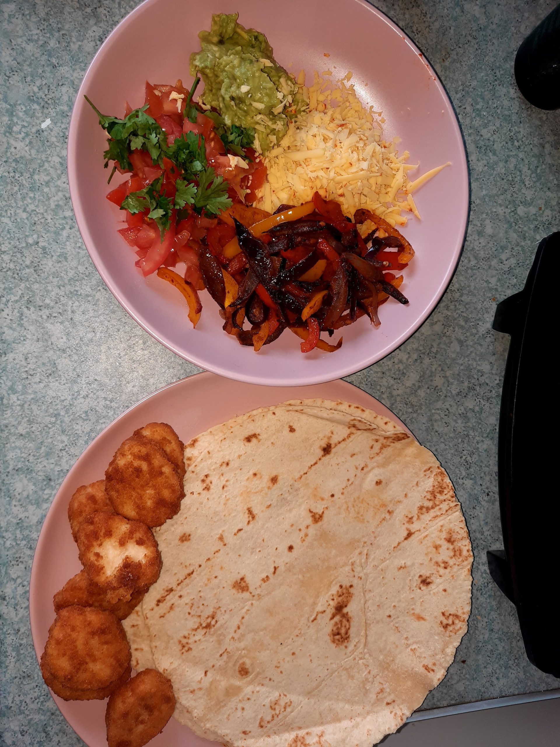 Crispy vegan chickn wraps! 😋 - Dining and Cooking