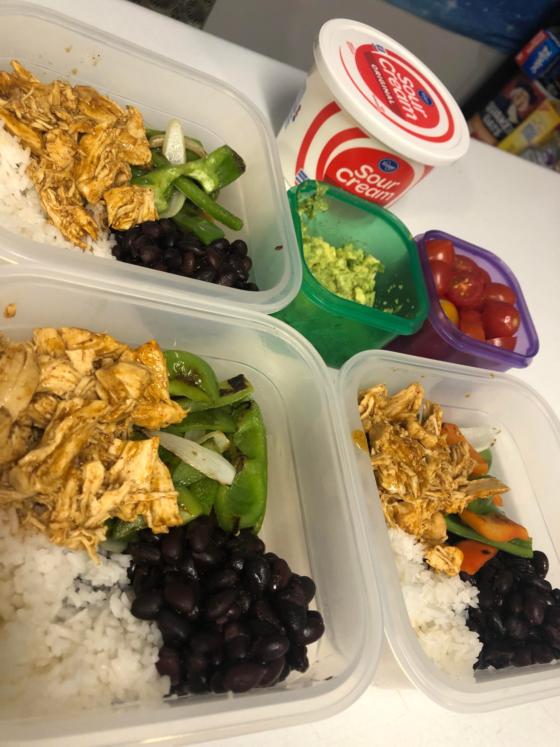 Shredded chicken burrito bowls - Dining and Cooking