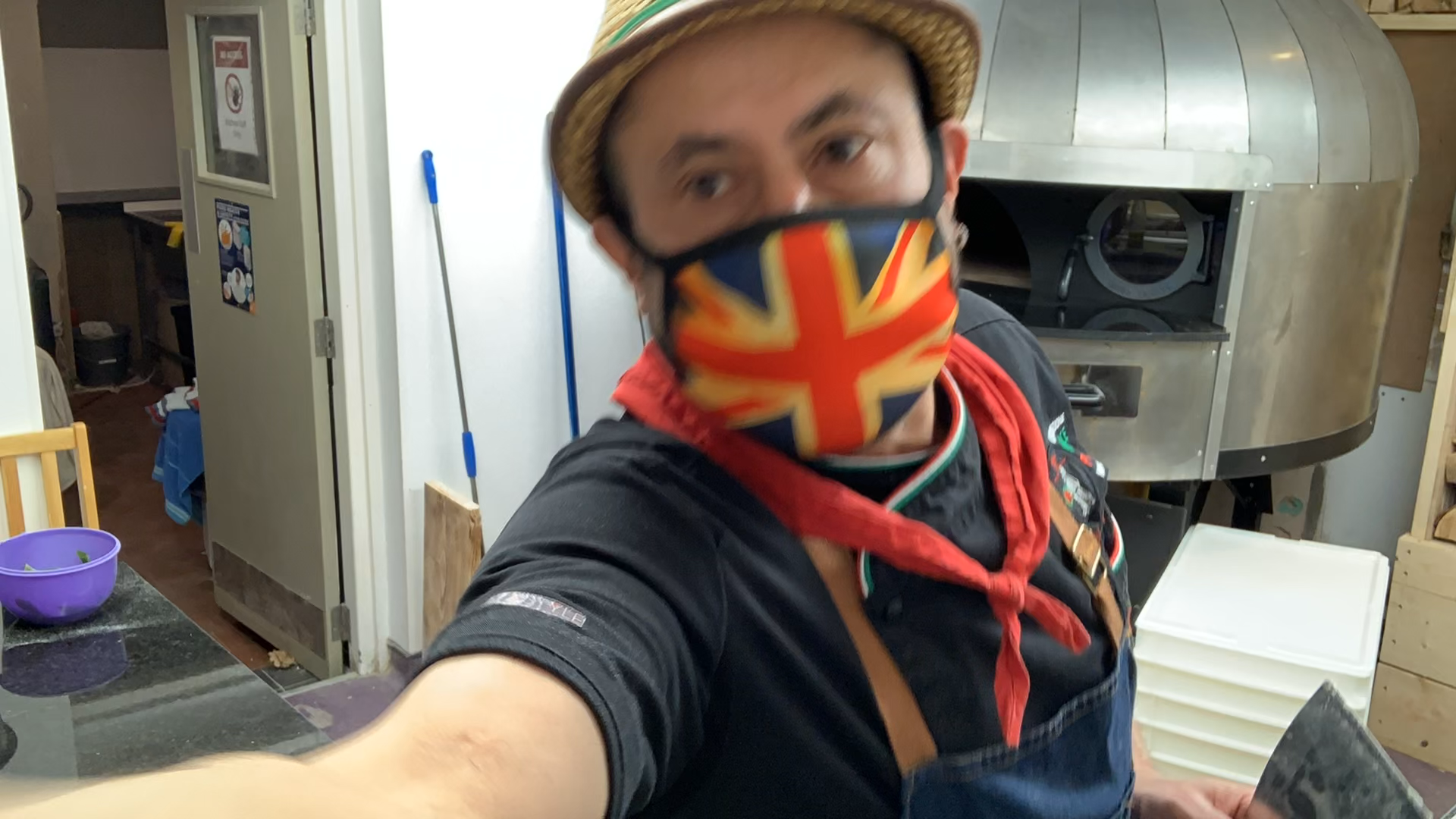 Neapolitan pizza style - Dining and Cooking