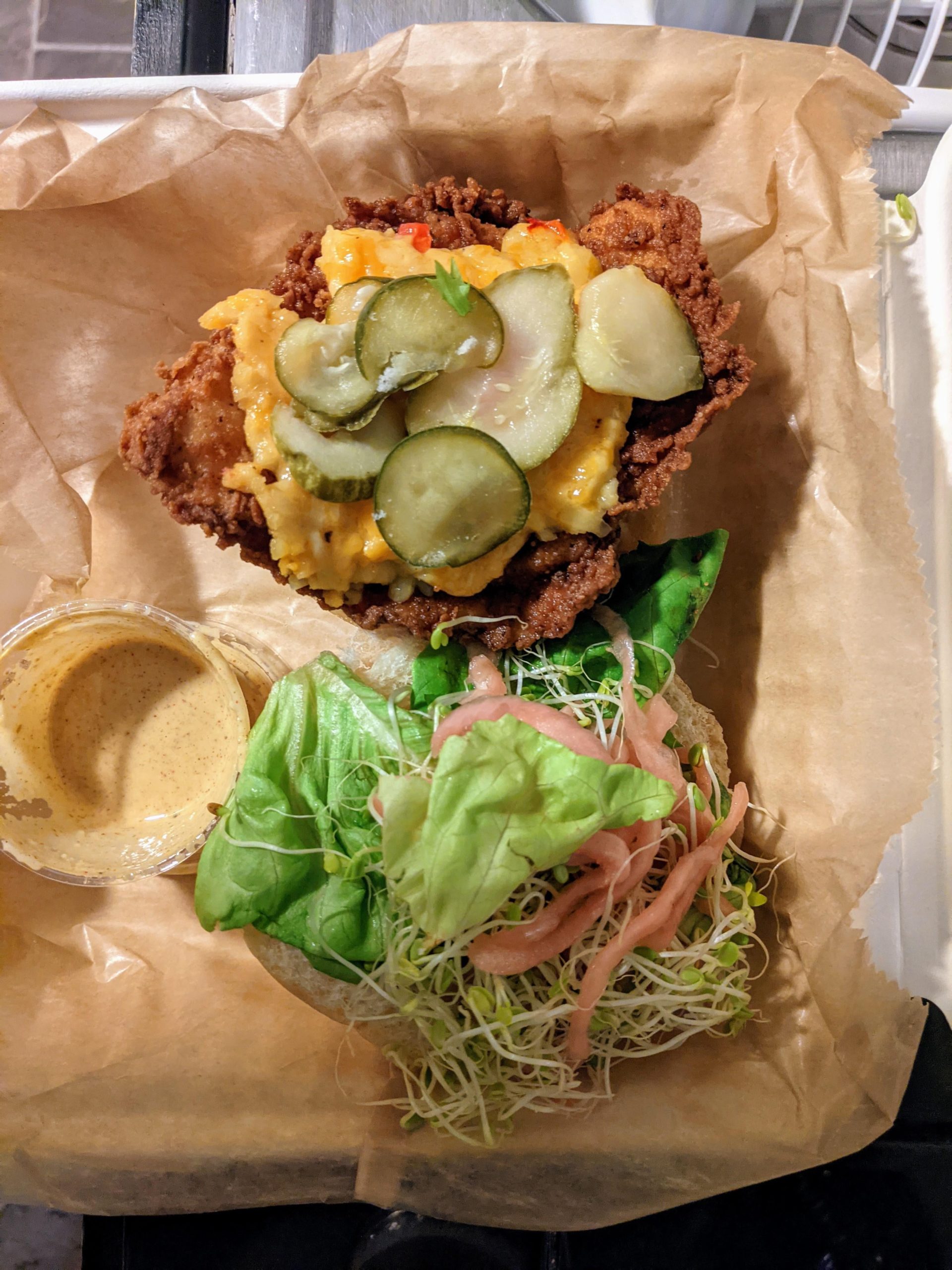 Pimpin' chicken sandwich - Dining and Cooking