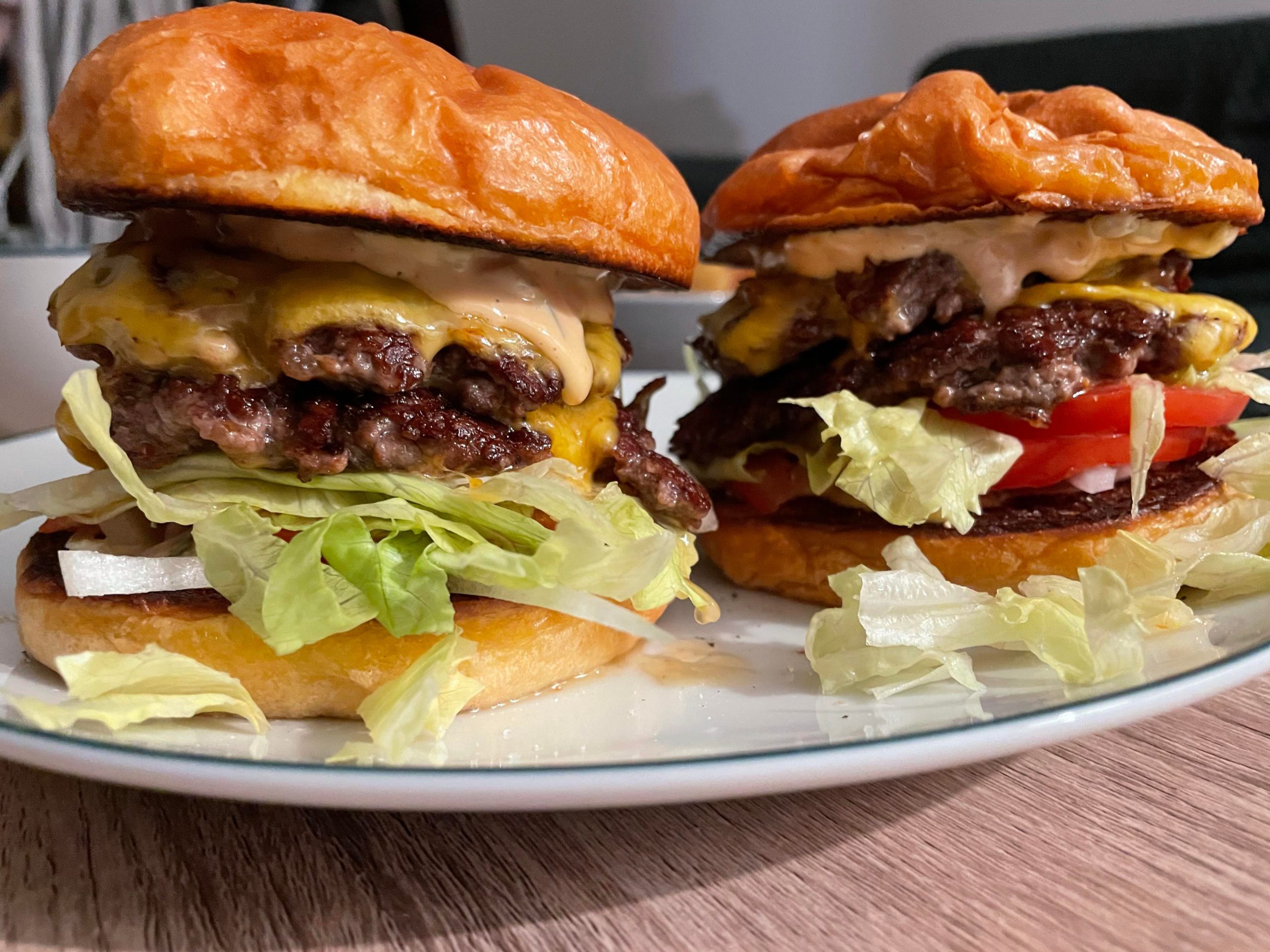 Double smashed cheeseburgers - Dining and Cooking