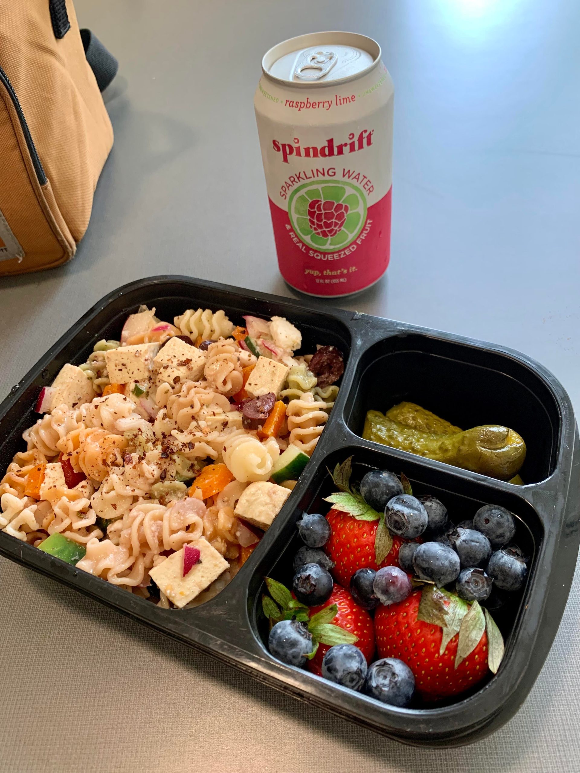 Huge colorful lunch for 571 cals - Dining and Cooking