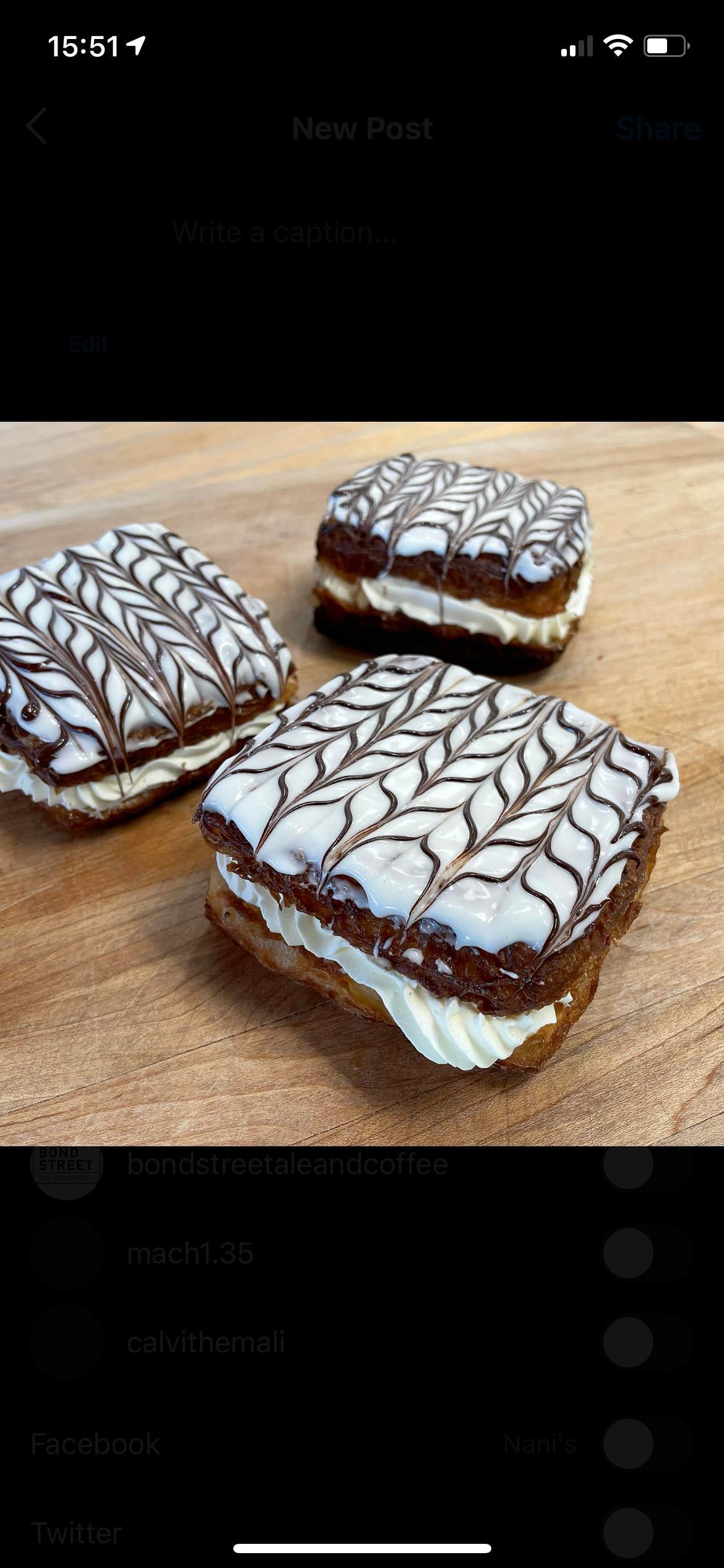 Croissant doughnut (croughnuts) Napoleon. mille feuille - Dining and ...