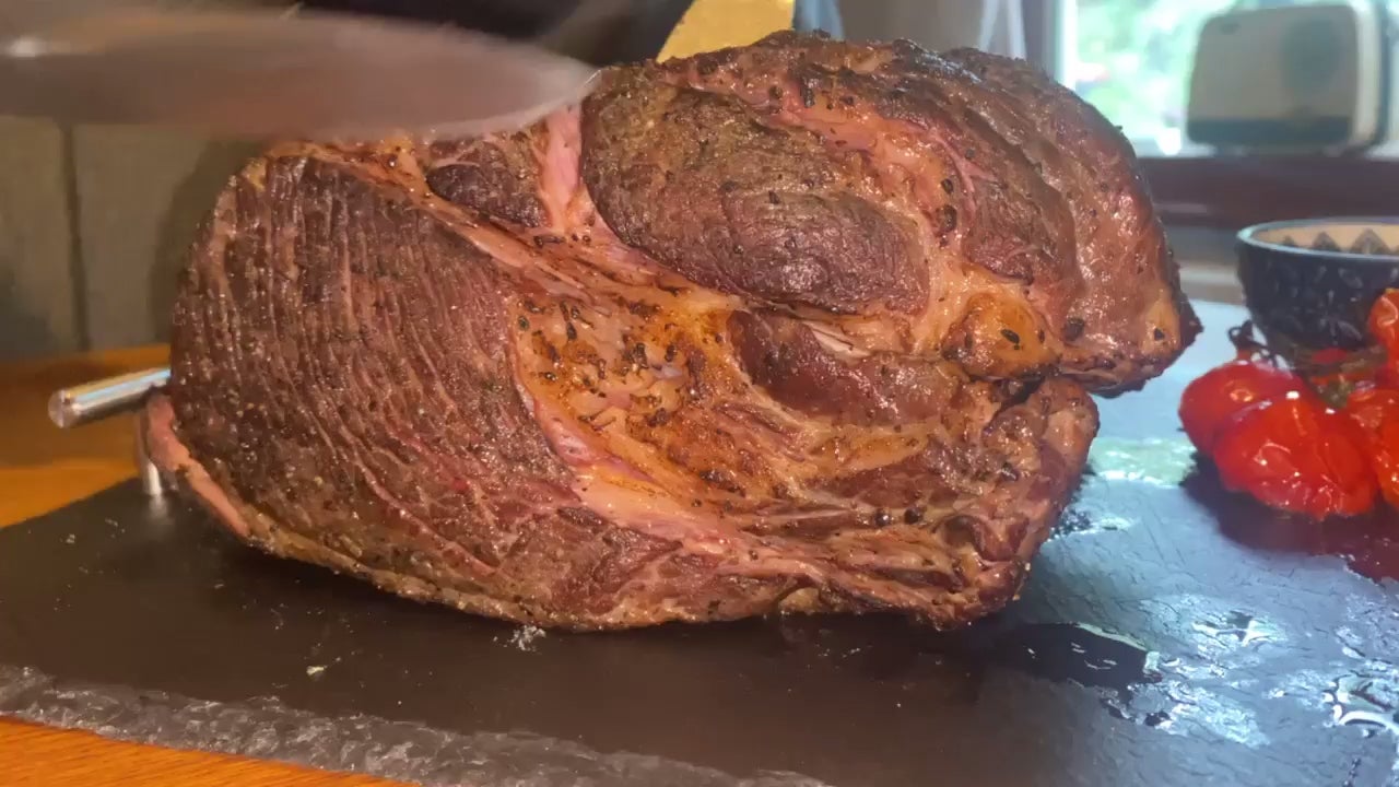 BEEF SHOULDER AKA CHUCK ROAST IN THE US 133/24 HOURS - Dining and Cooking