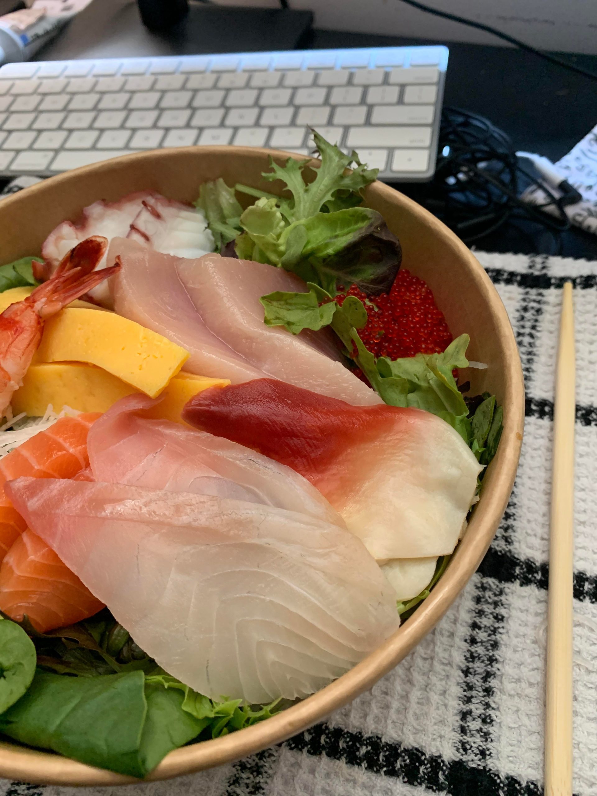 What is the red and white sashimi? - Dining and Cooking