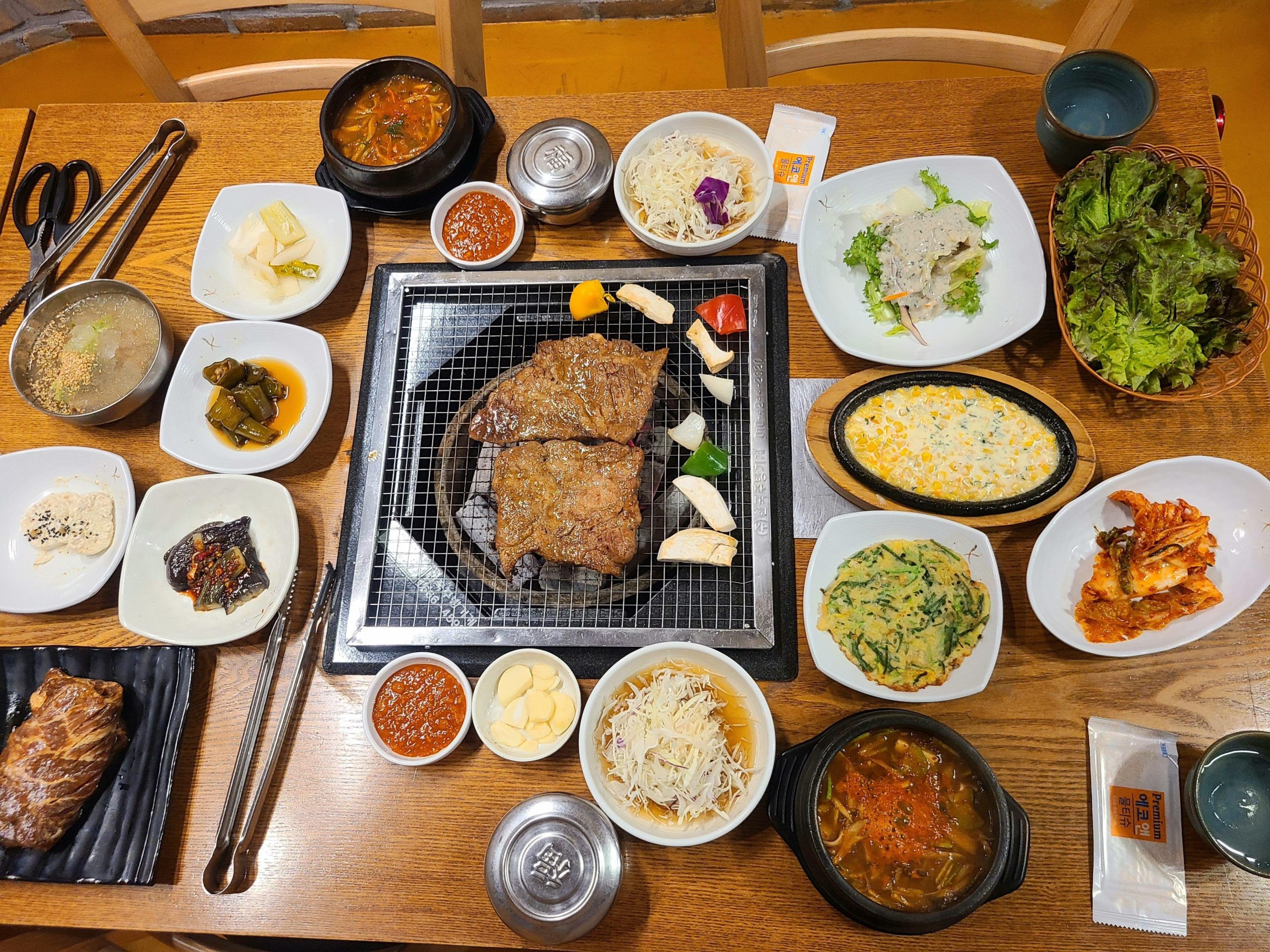 Korean bbq and banchan - Dining and Cooking