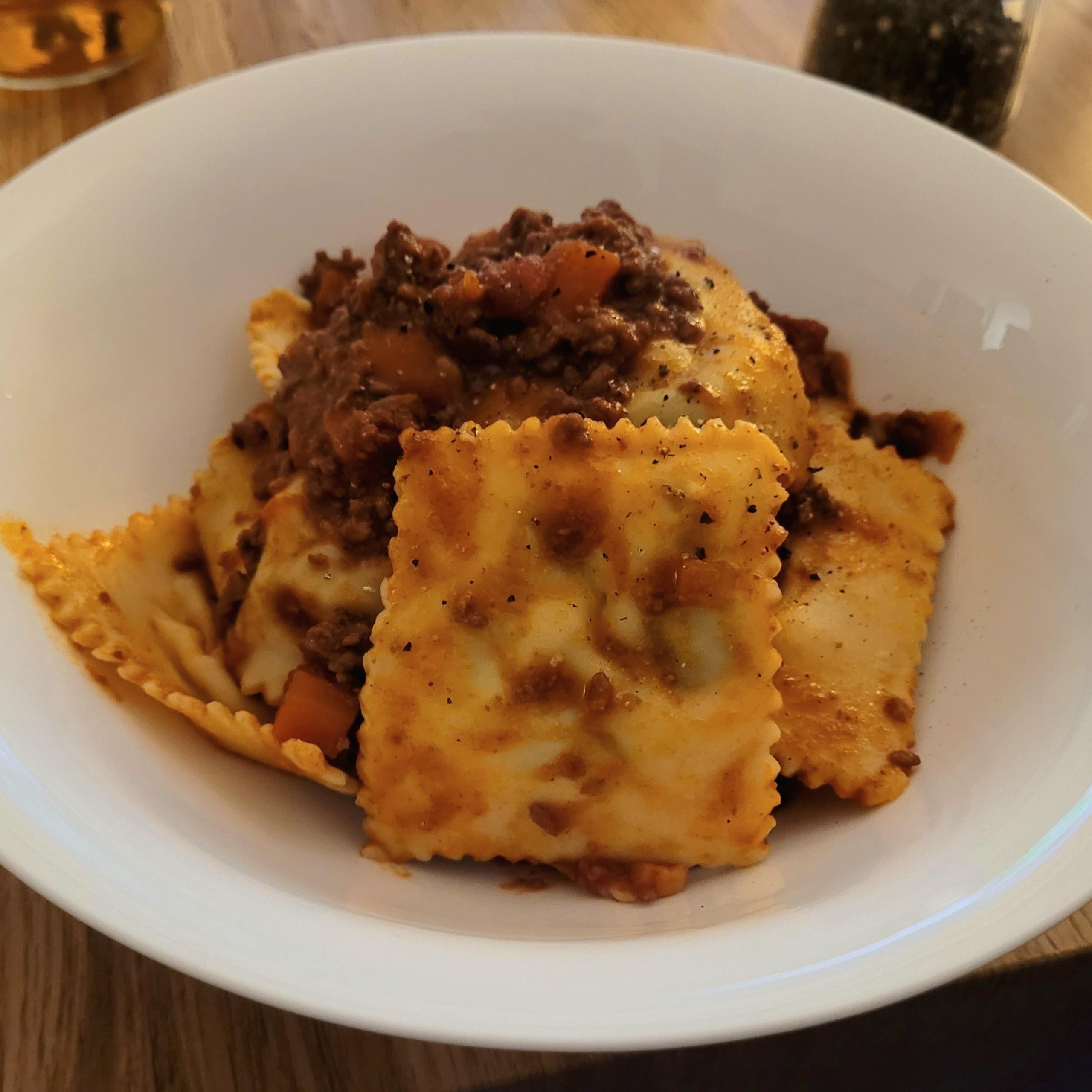 Ravioli al Ragù - Dining and Cooking