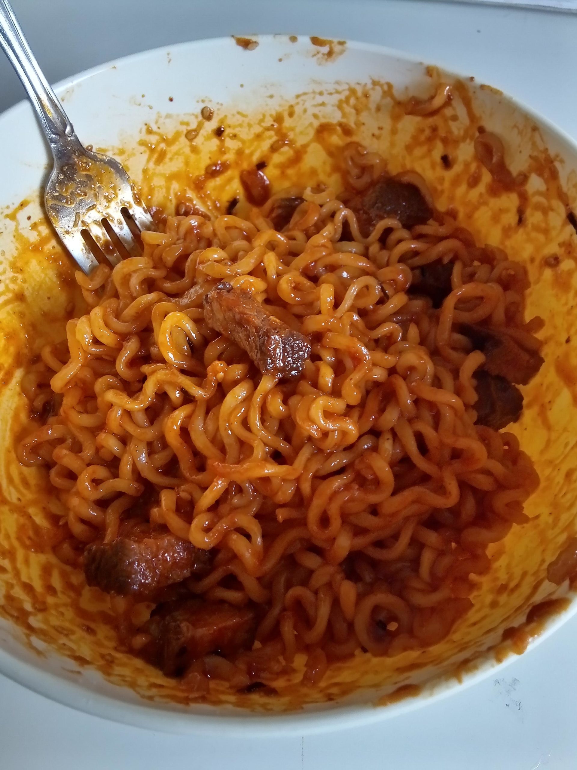 Spicy Buldak ramen lemon and medium rare steak - Dining and Cooking