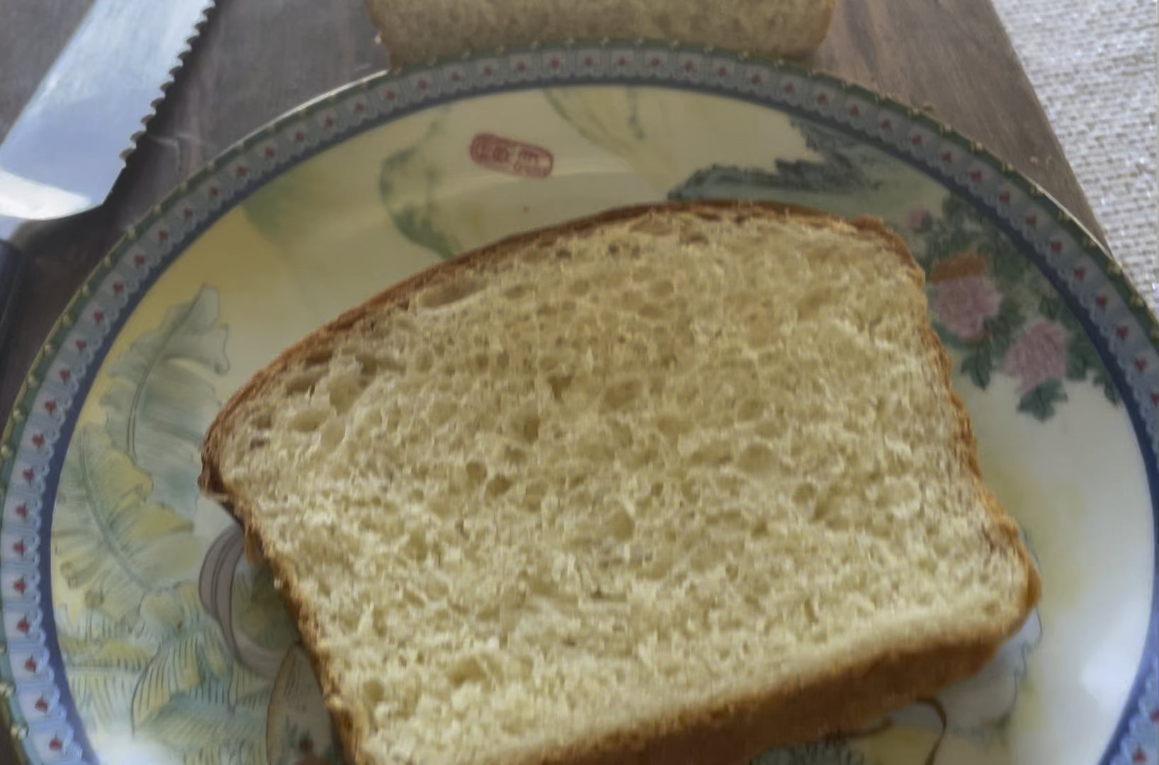 Clumsy person bakes battle scars + shokupan - Dining and Cooking