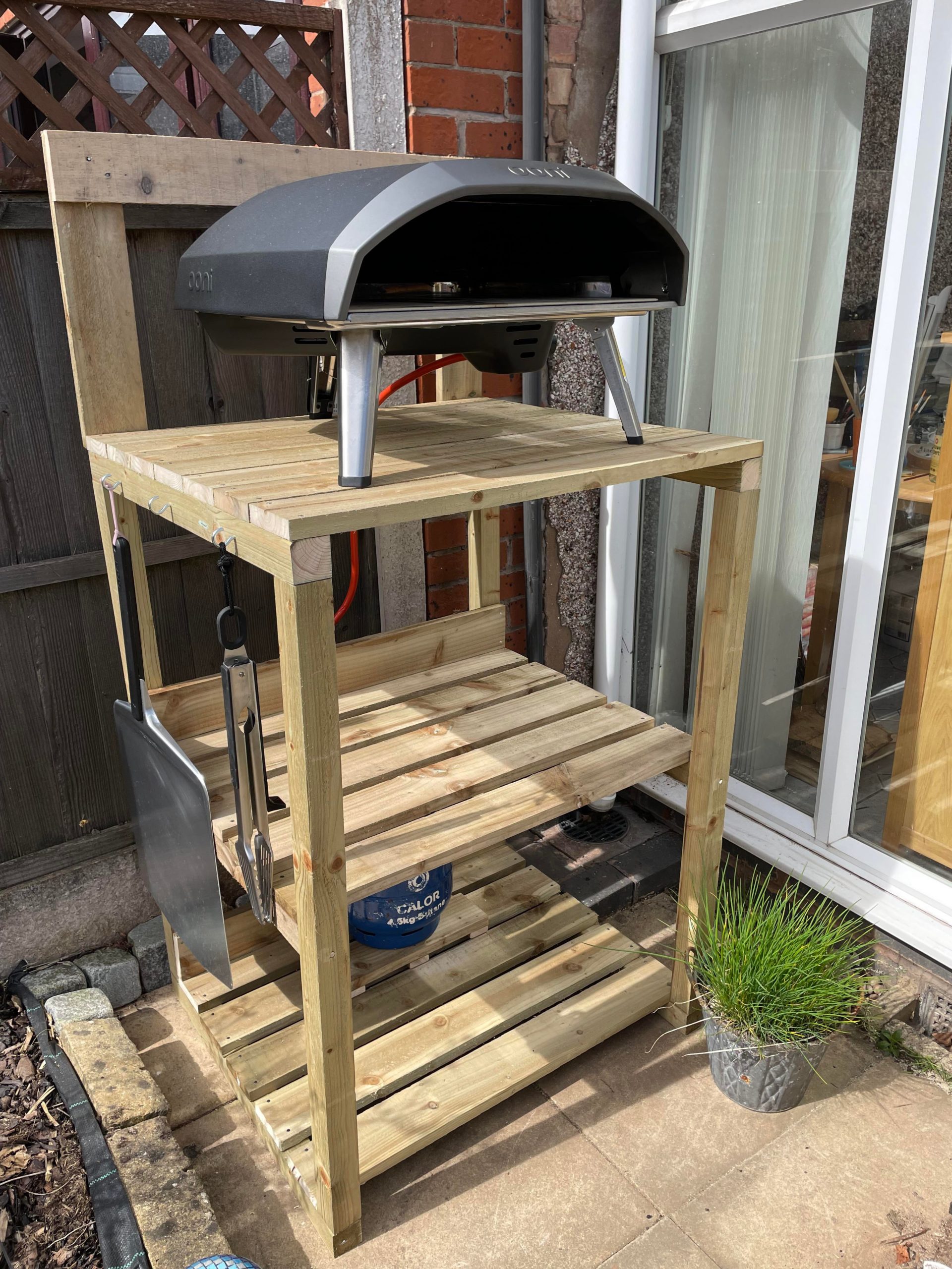 DIY Ooni stand. Couldn’t find anything that was quite right so we built ...