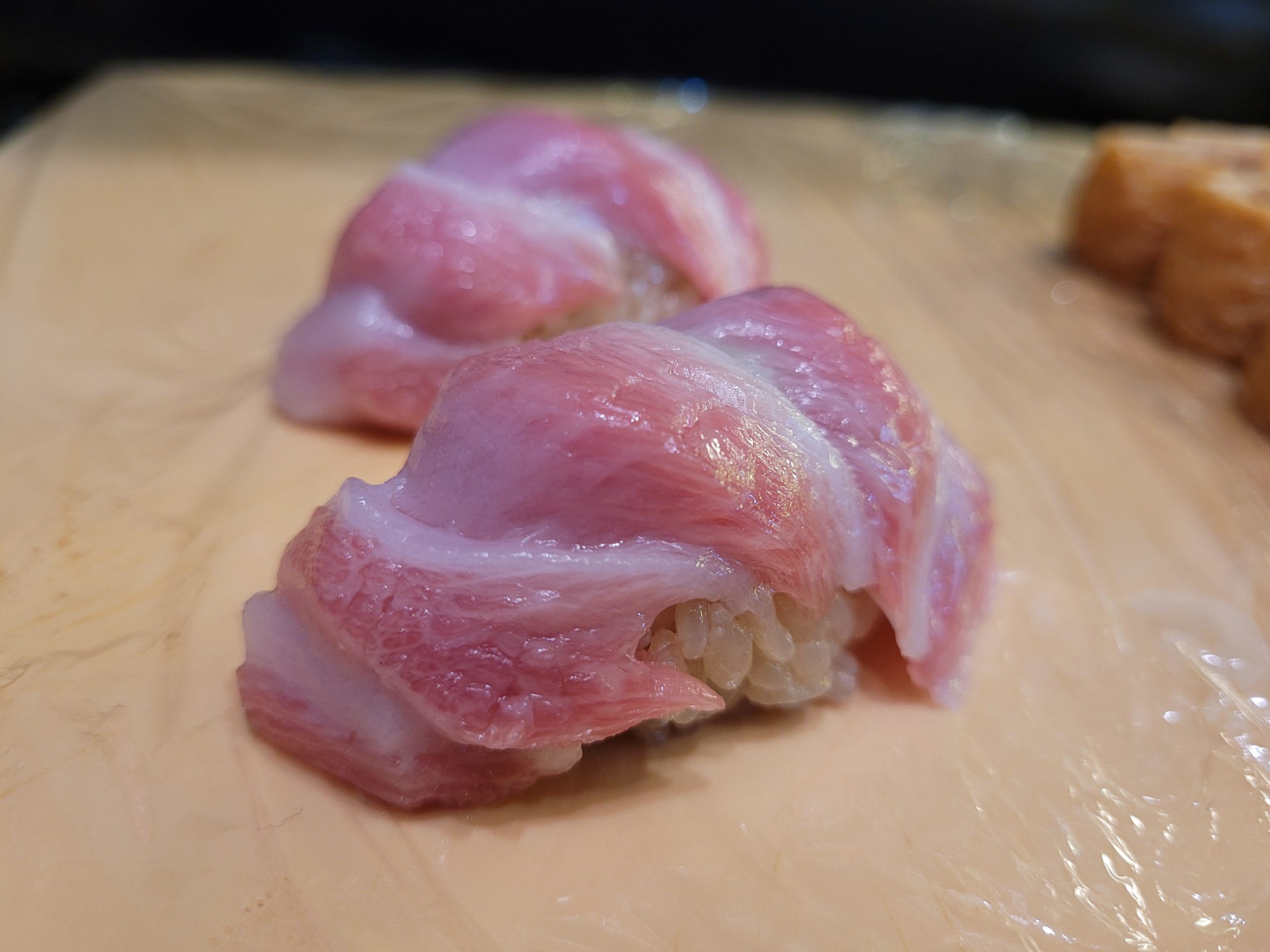 [Otoro] Super fatty tuna nigiri - Dining and Cooking