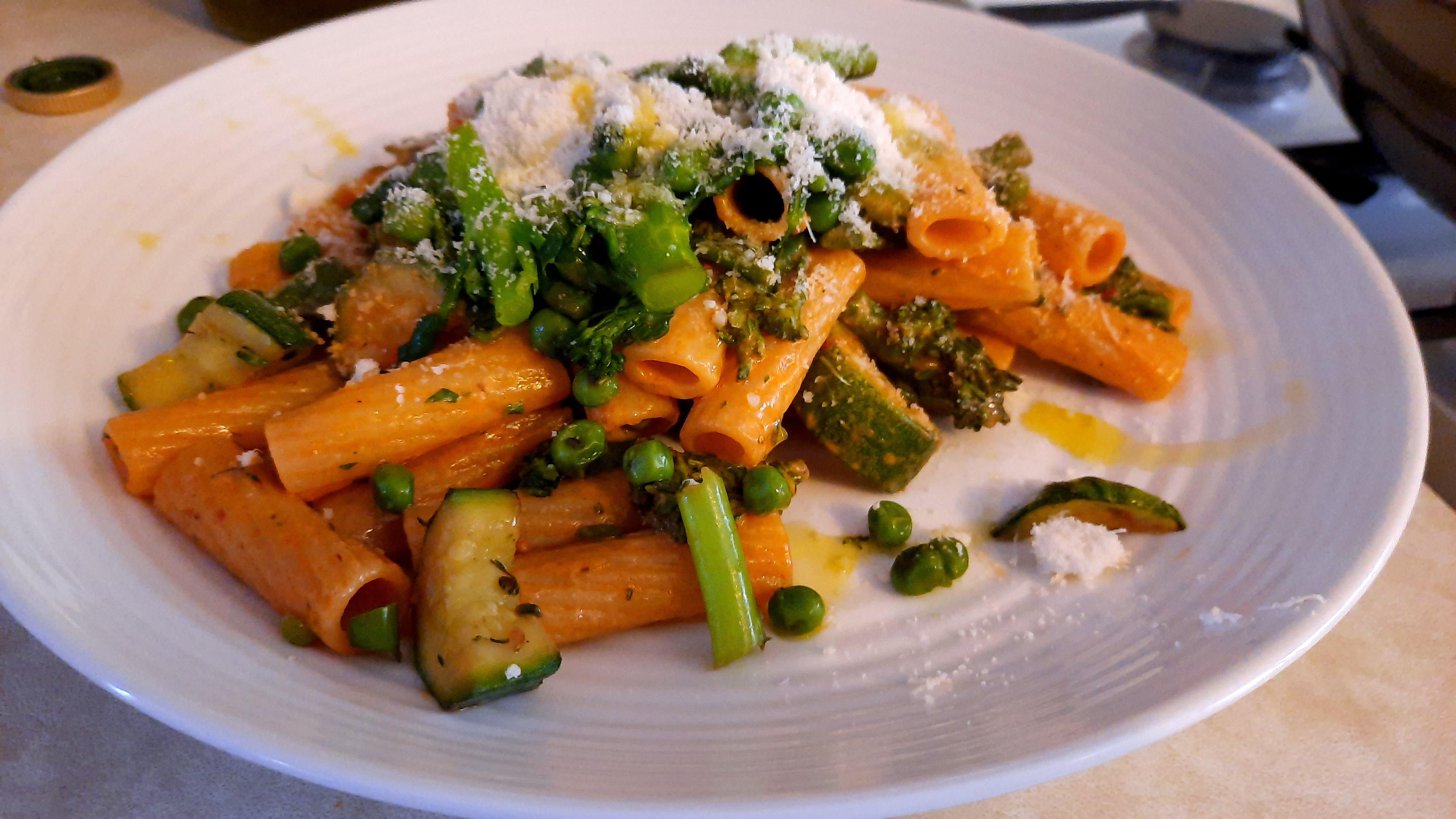 Rigatoni primavera - Dining and Cooking