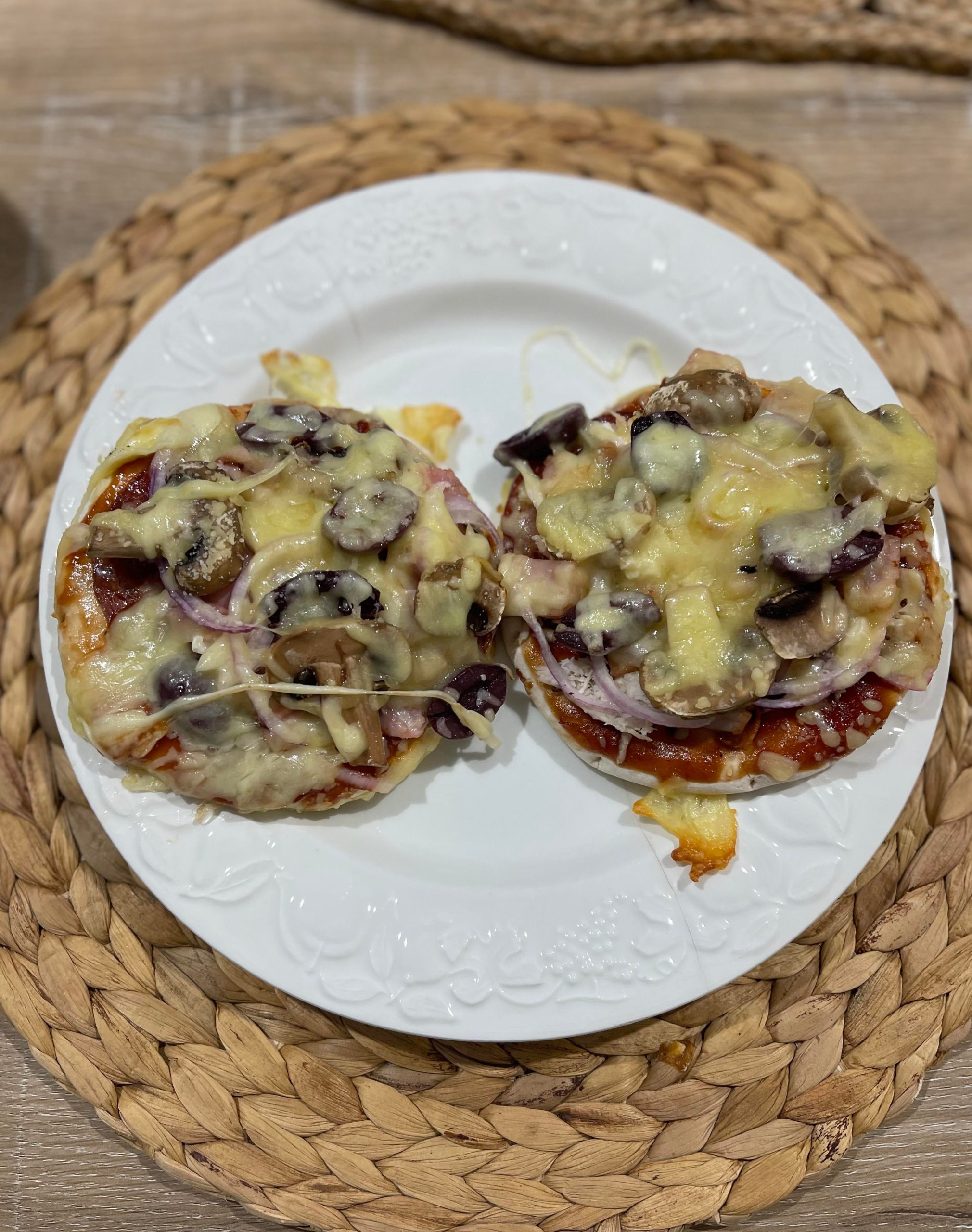 My fiancés home made mini pizzas were cheesy & delicious - Dining and ...