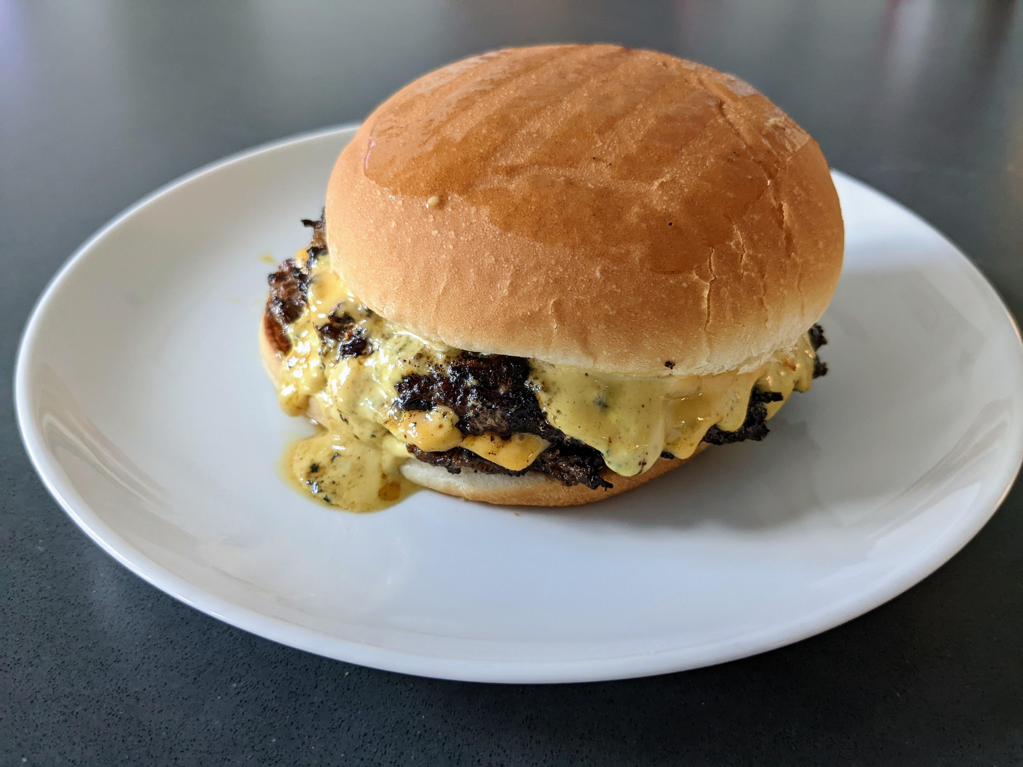 Double cheese smash burger 🍔🍔🍔 - Dining and Cooking