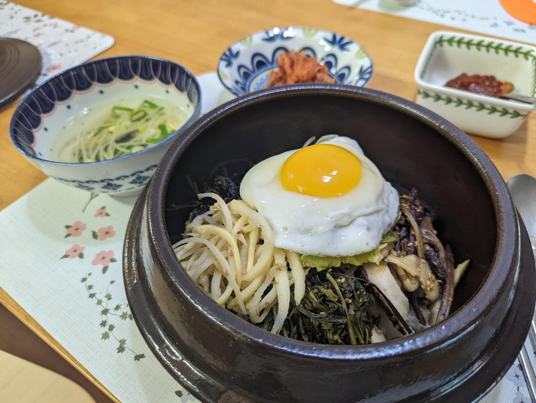 Mountain vegetable bibimbap (산채비빔밥). Breakfast of champions. - Dining ...