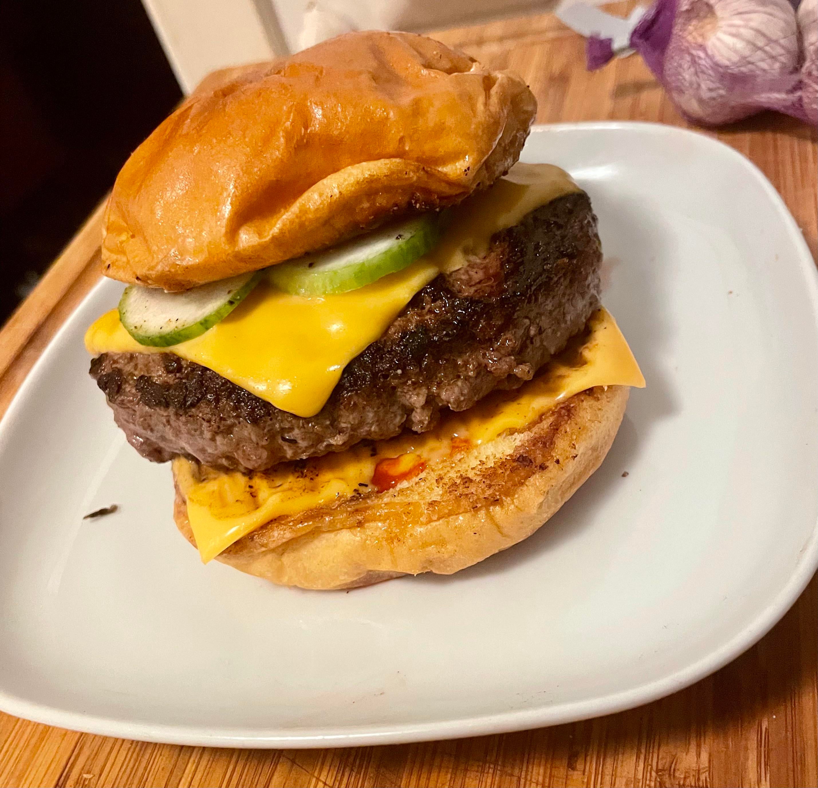 Made a supersized burger - Dining and Cooking