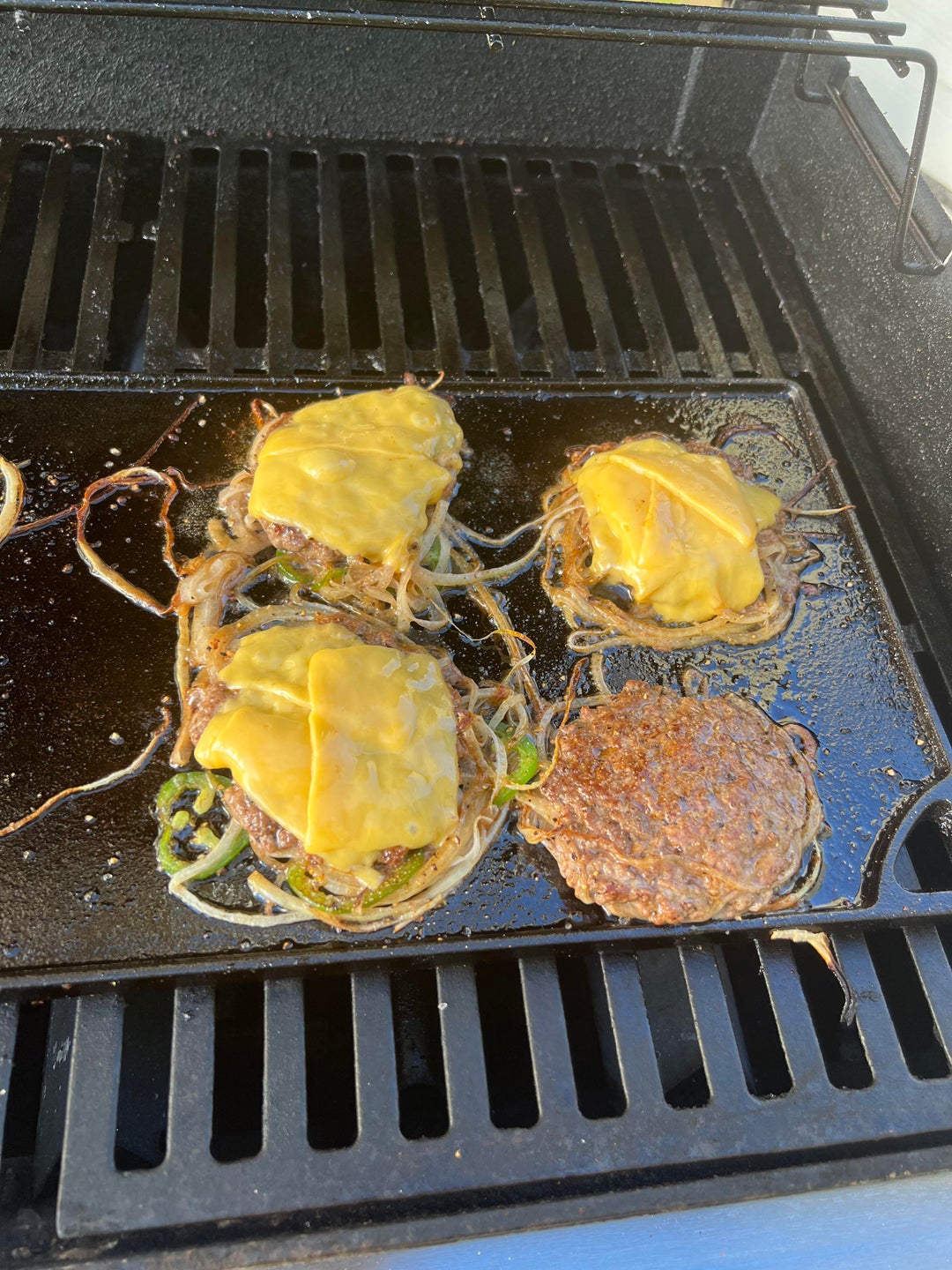 Grilled smash burgers - Dining and Cooking