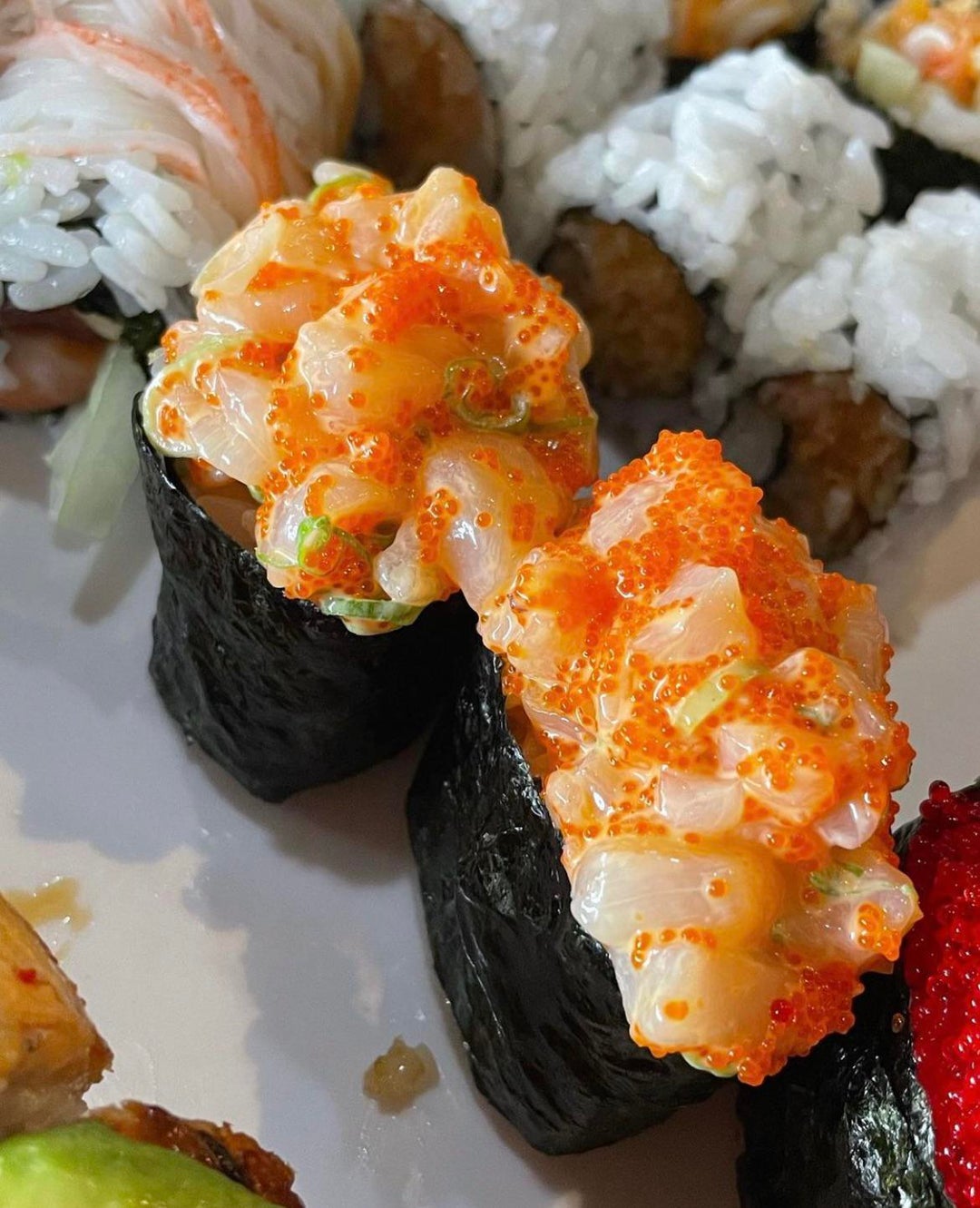 Spicy hotate 🤤 - Dining and Cooking