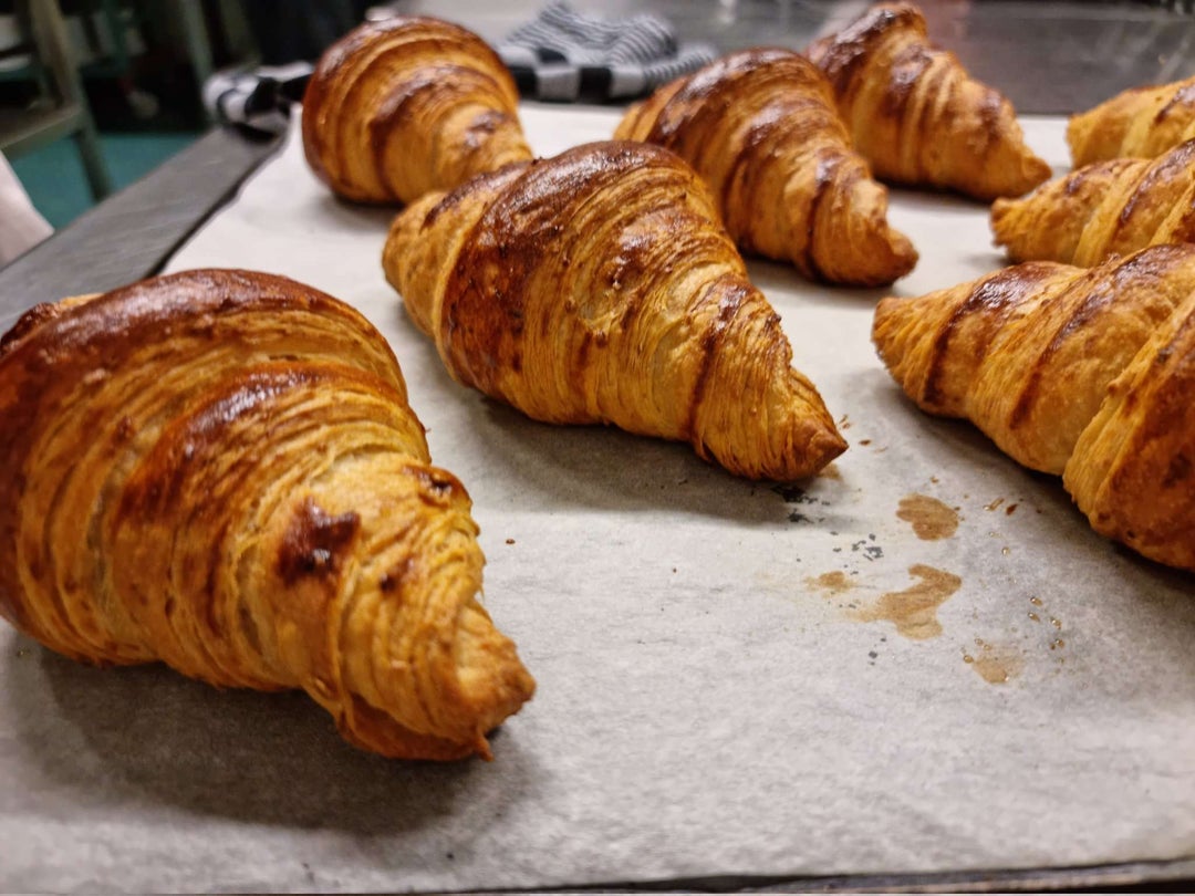Regular croissants - Dining and Cooking