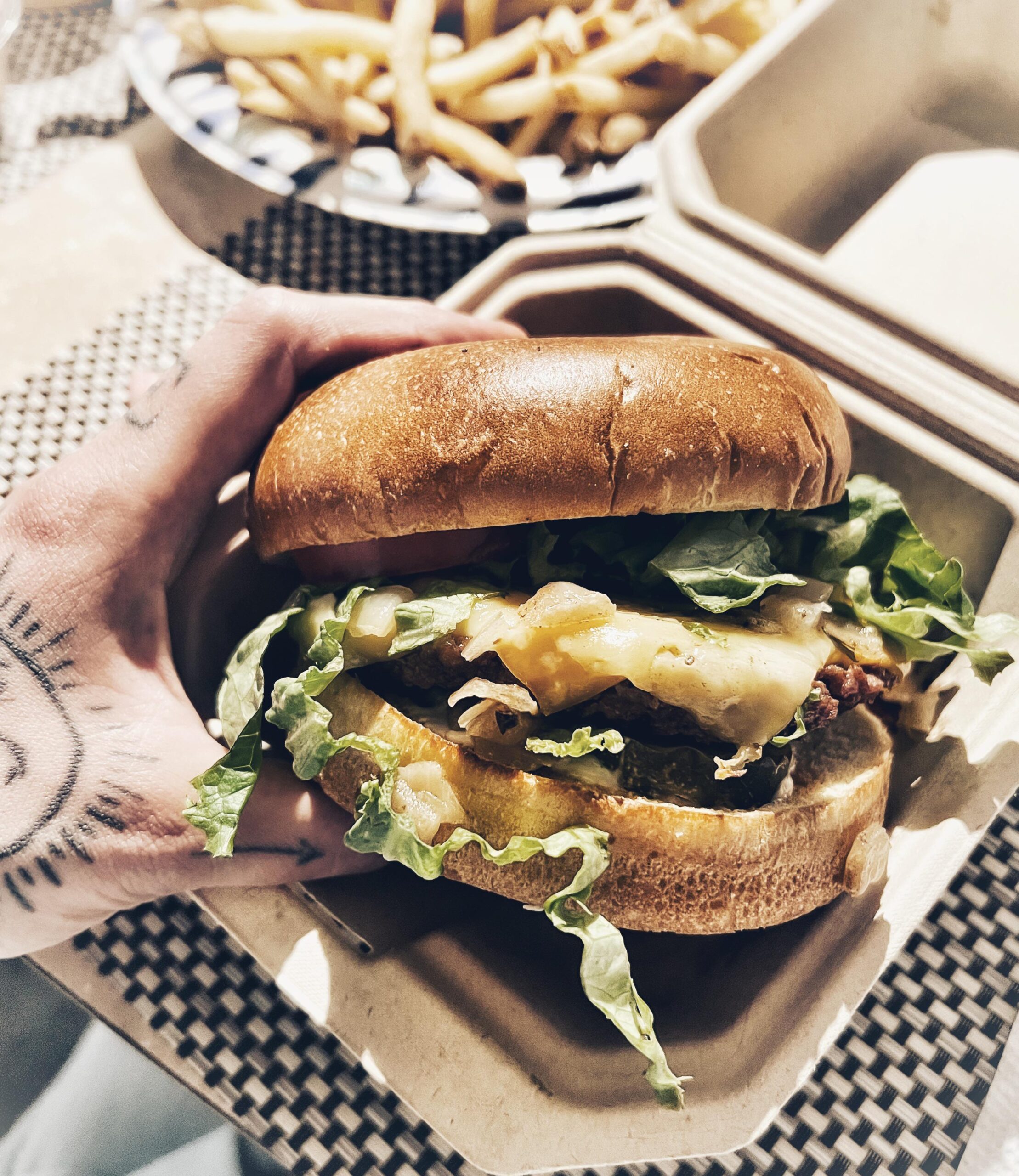 Take out from Meta Burger - Dining and Cooking