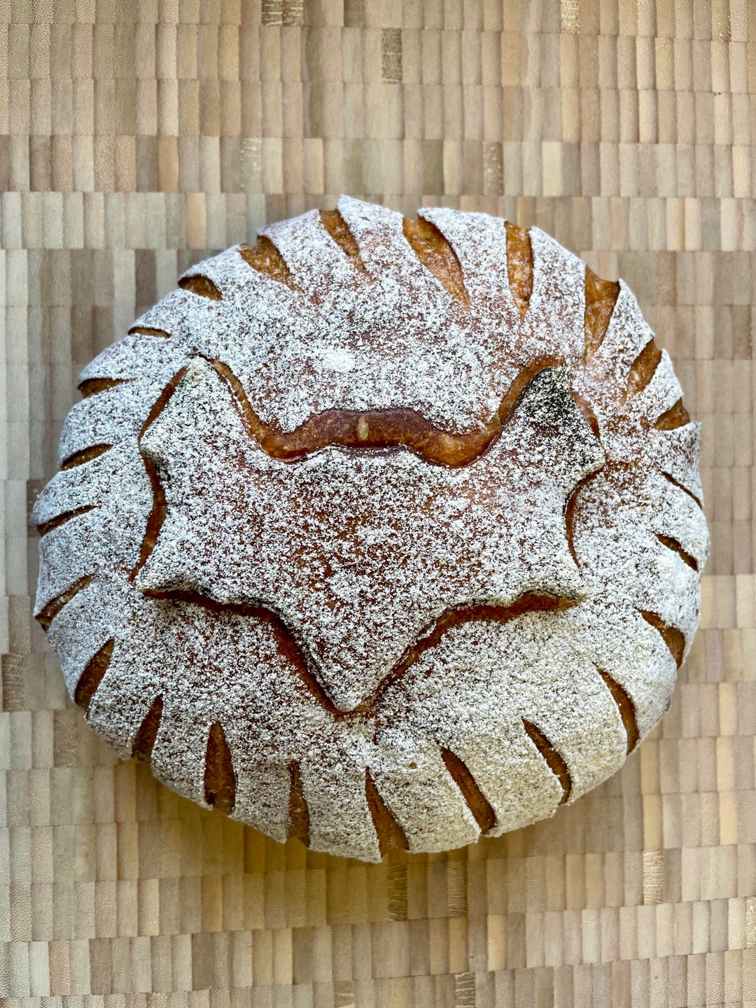 Batman bread - Dining and Cooking