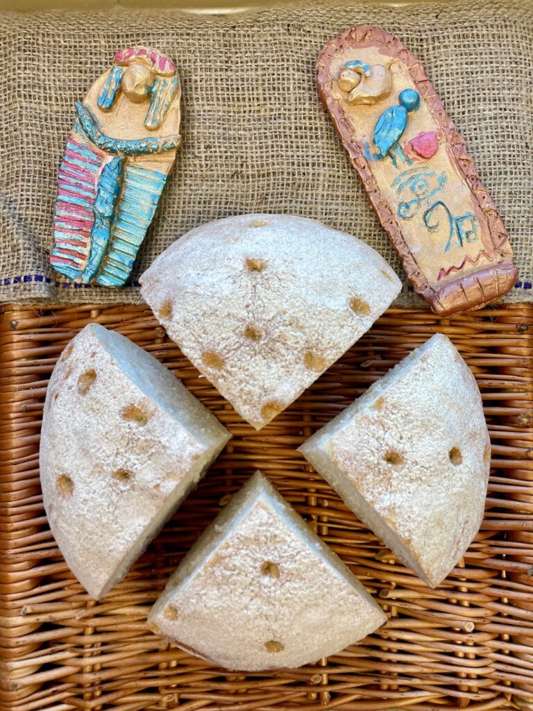 Egyptian Sun Bread (Description and recipe in the comments) - Dining ...