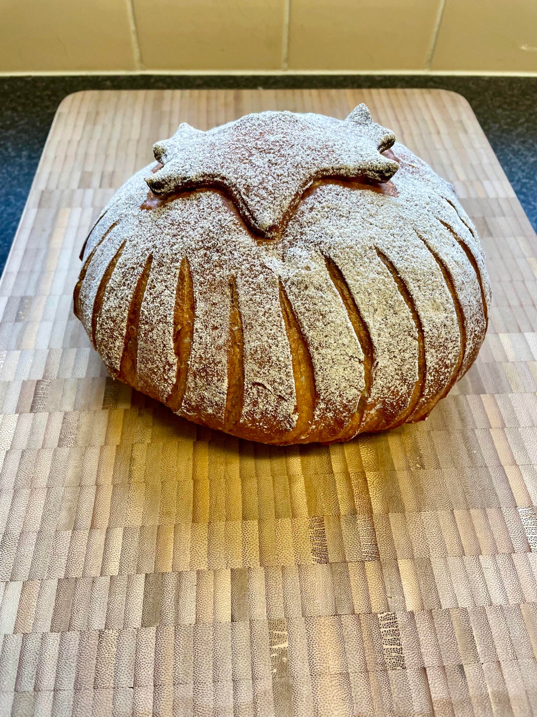 Batman bread - Dining and Cooking